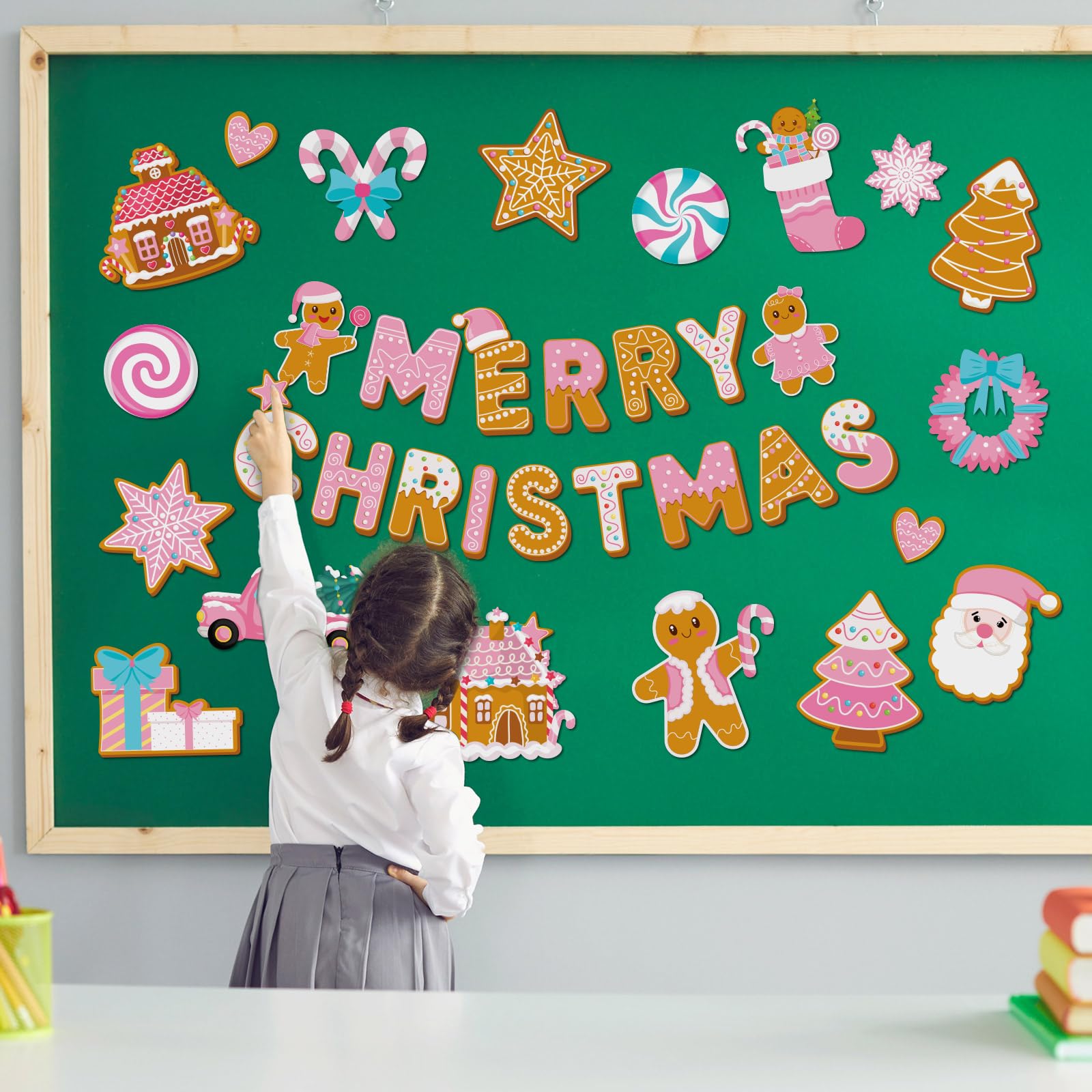 Snapklik.com : 54 Pcs Christmas Bulletin Board Set Pink Gingerbread Man ...
