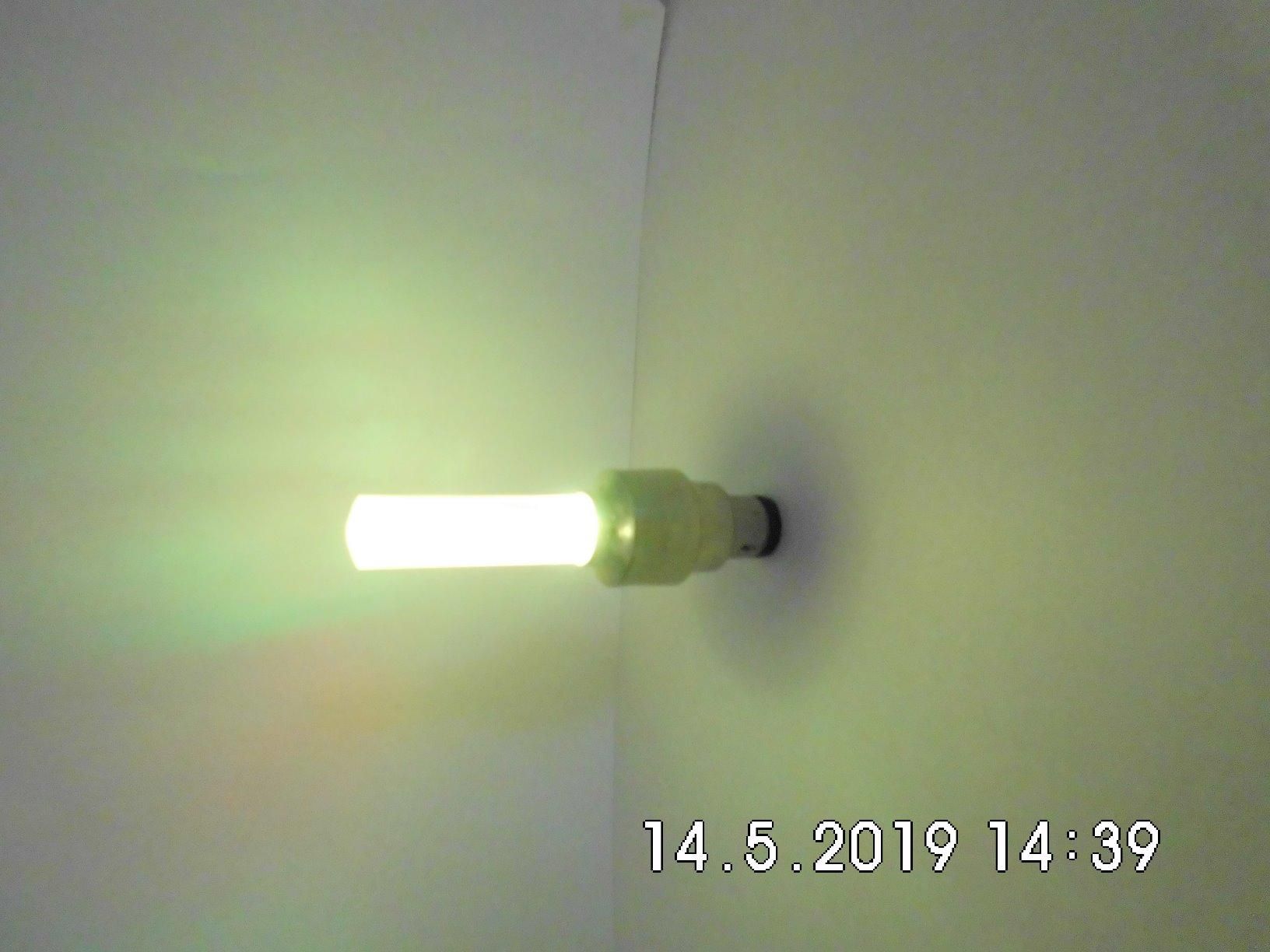 Mobestech 4Pcs Reifen Licht, Reifen Rad Lichter Reifen Ventilkappe Licht Auto Fahrrad Motorrad ...