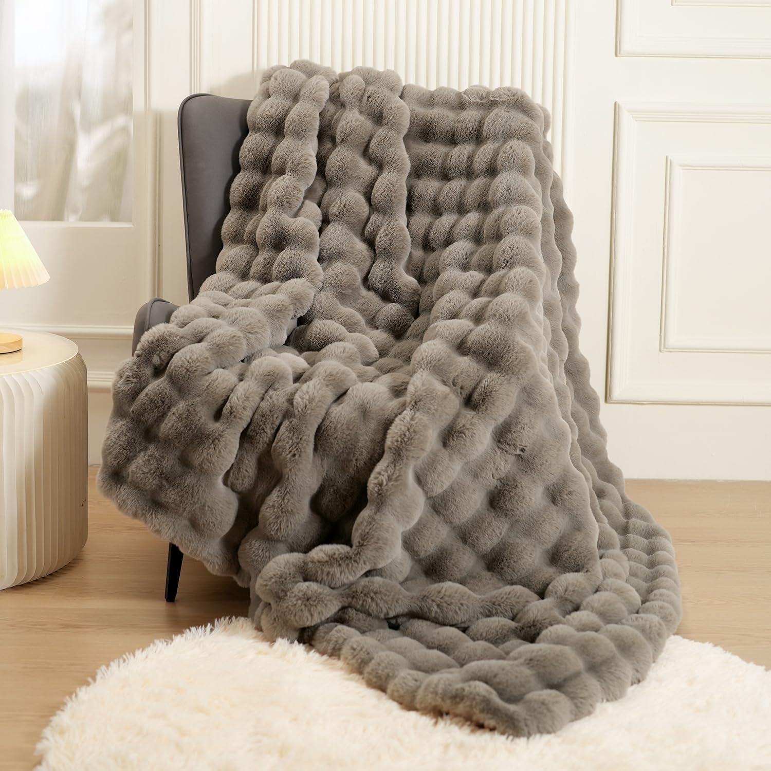 Amazon.com: Luxe Faux Fur Throw Gray : Home & Kitchen