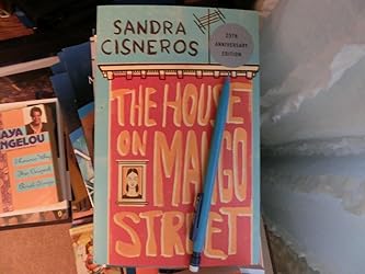 Amazon.com: The House on Mango Street: 9780679734772: Sandra Cisneros ...