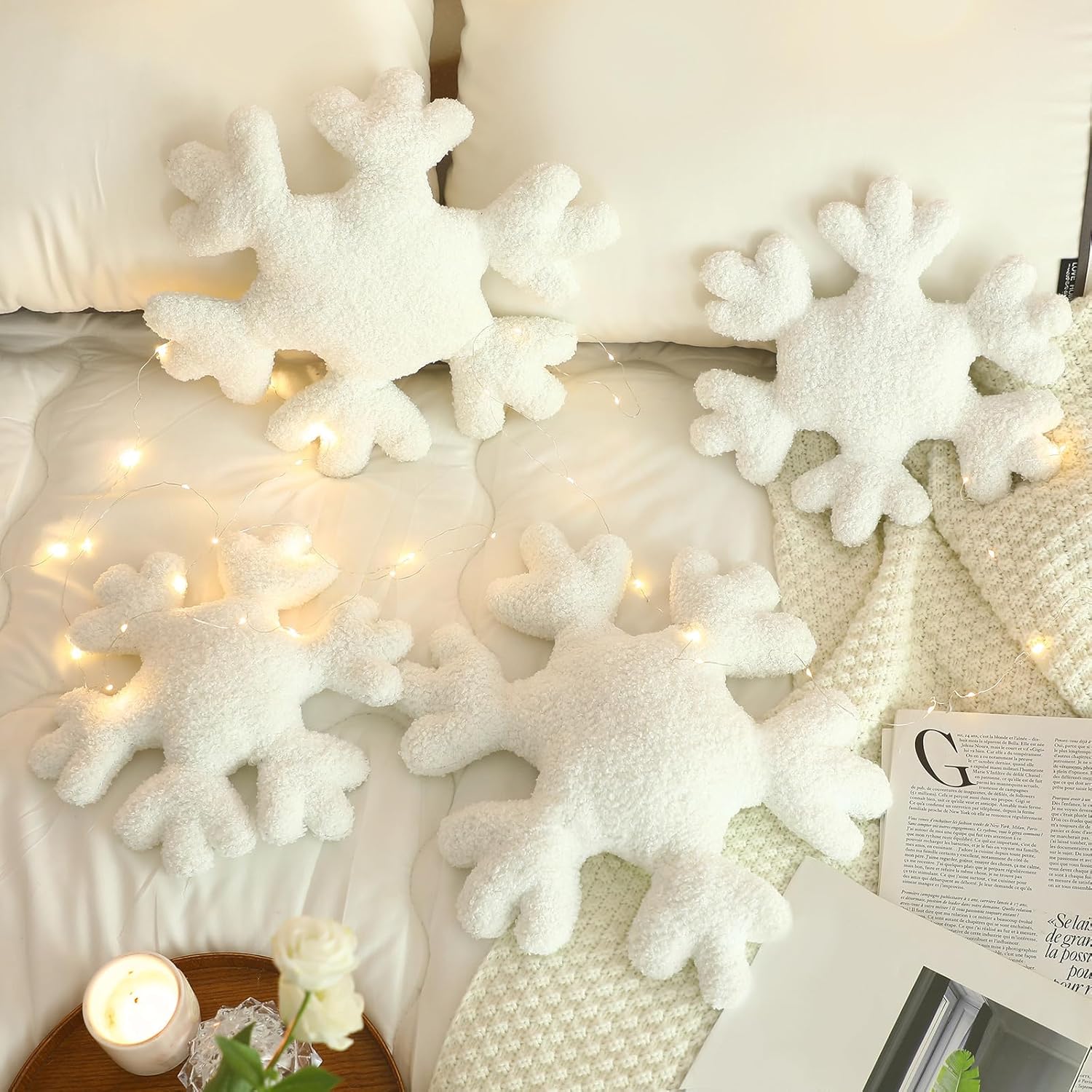 Amazon.com: Huwena 4 Pcs Christmas Snowflake Pillows Decorative Winter ...