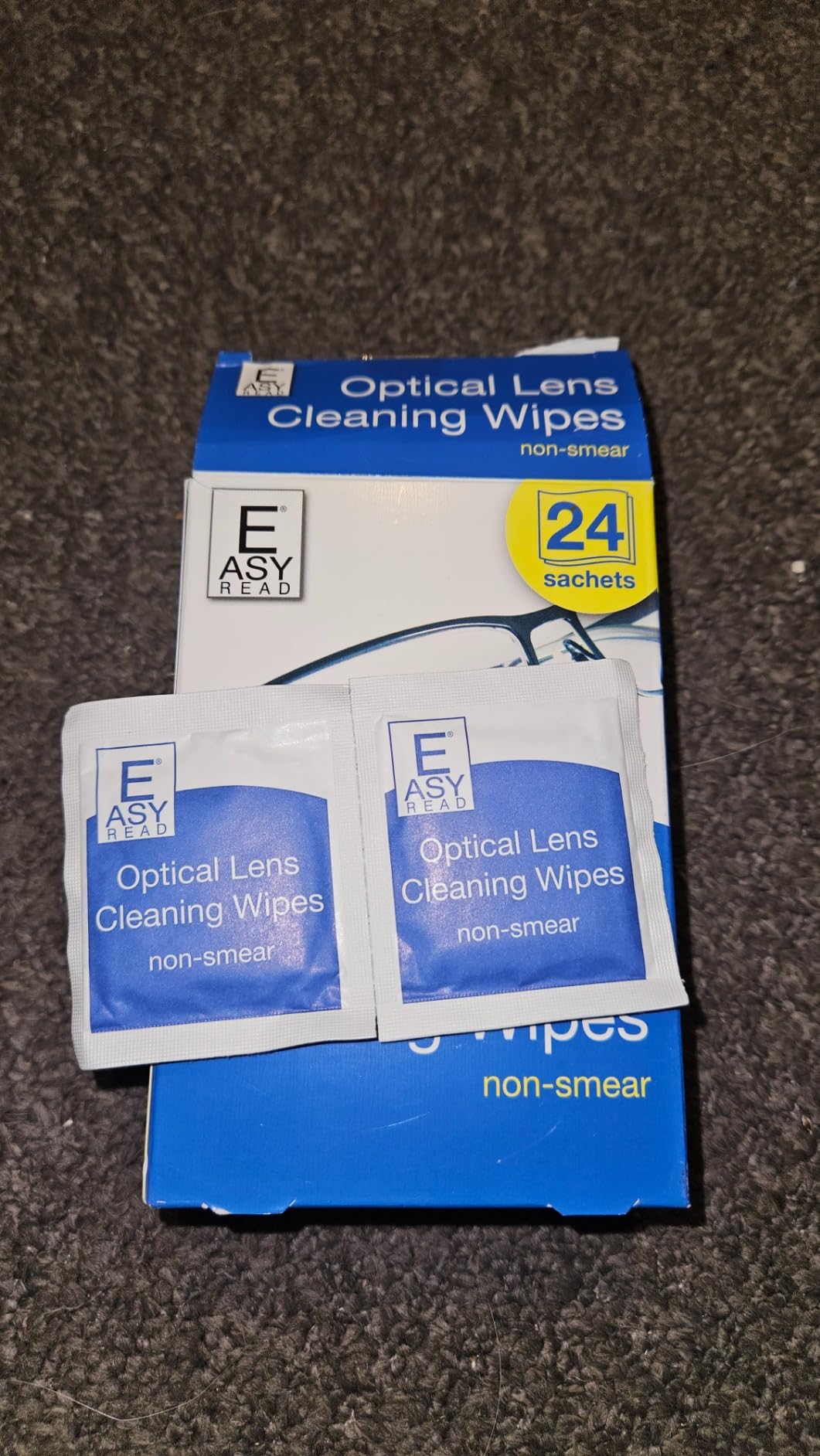 Easy Read Optical Lens Cleaning Wipes 24 Sachets : Amazon.co.uk ...
