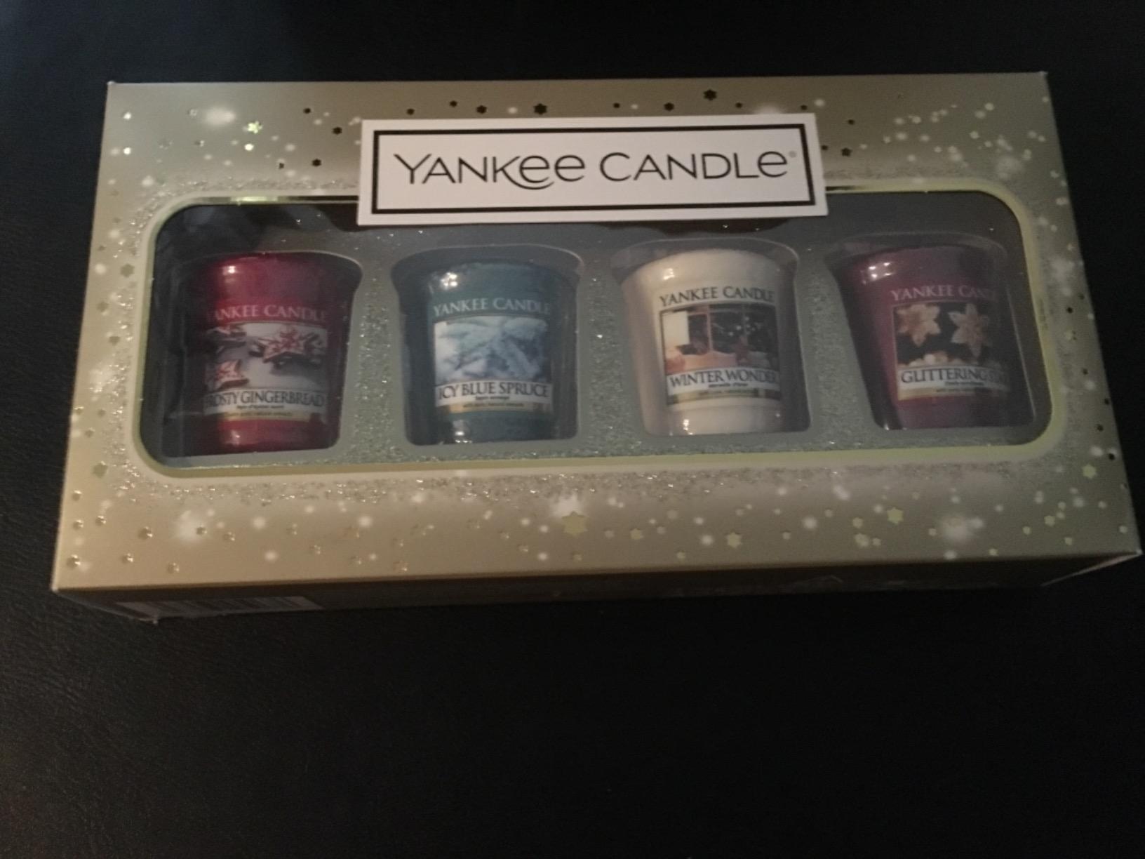 Yankee Candle Stocking Filler Gift Set with 3 Scented Votive, Medium ...