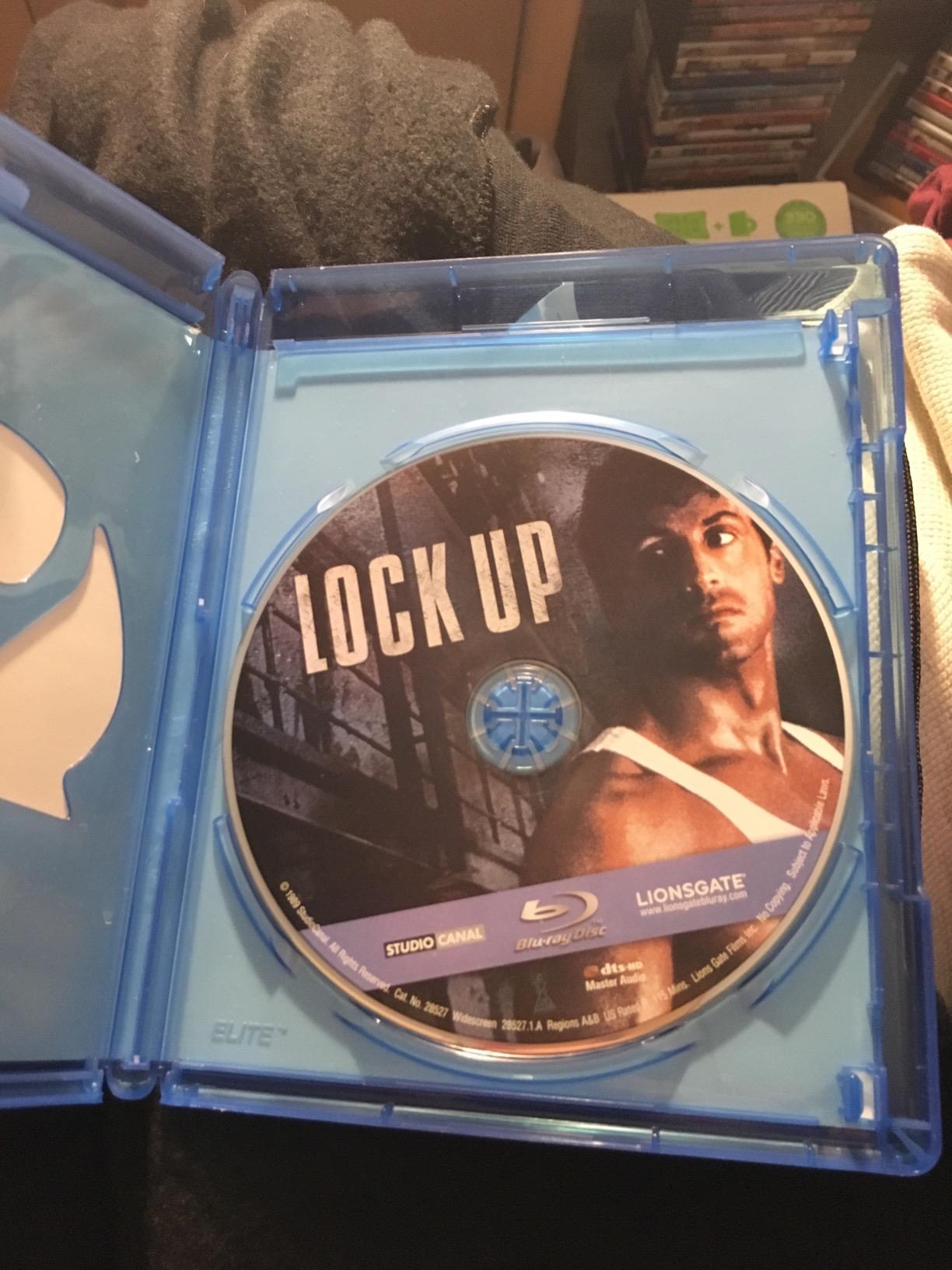 Amazon.com: Lock Up [VHS] : Sylvester Stallone, Donald Sutherland, John ...