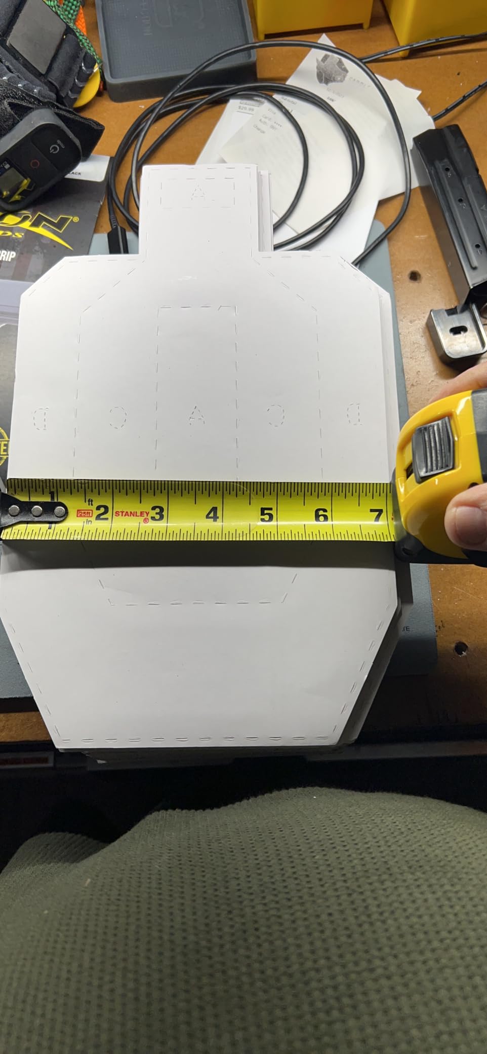 Amazon.com : VAIPI 30 Sheets 30"×18" Shooting Targets with 2000 Self ...