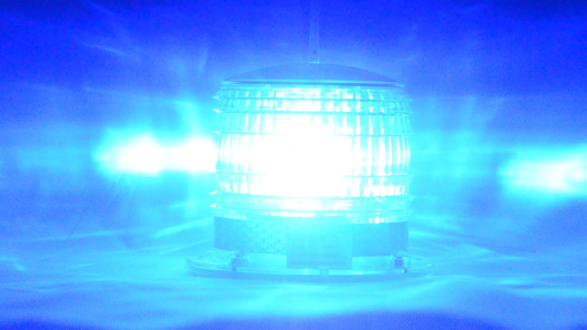 Buy S8LFM Blue Flashing 2NM IP67 Solar LED Magnetic Mount Marine Dock ...