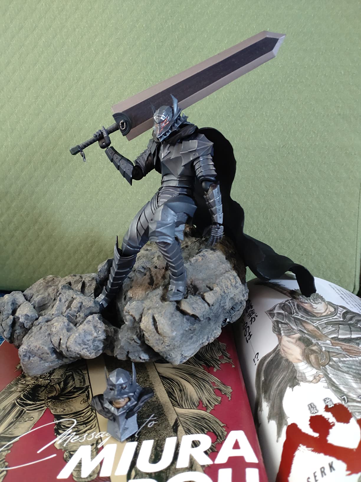 Amazon.co.jp: Figma Guts berserker armor ver. (figure only) : Hobbies