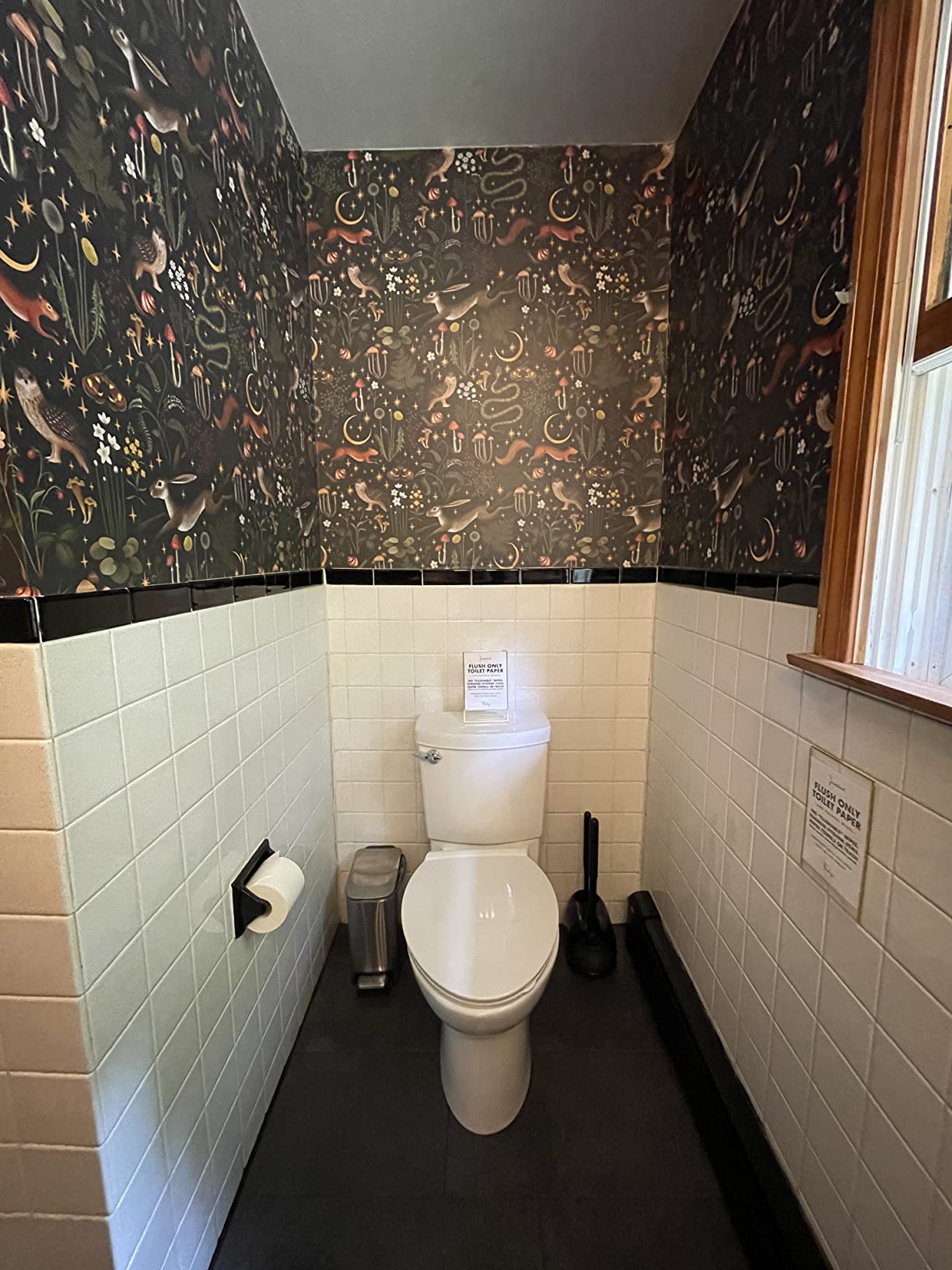 $17/mo - Finance Simple Shapes Wallpaper Above wainscott - Dark ...