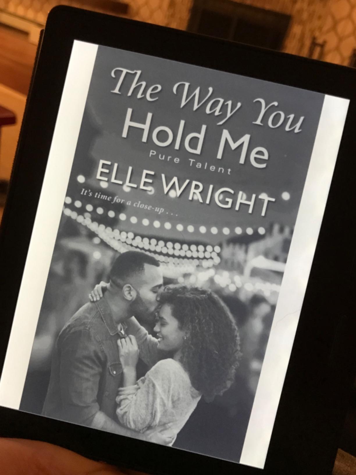 Amazon.com: The Way You Hold Me (Pure Talent): 9781496725790: Wright ...