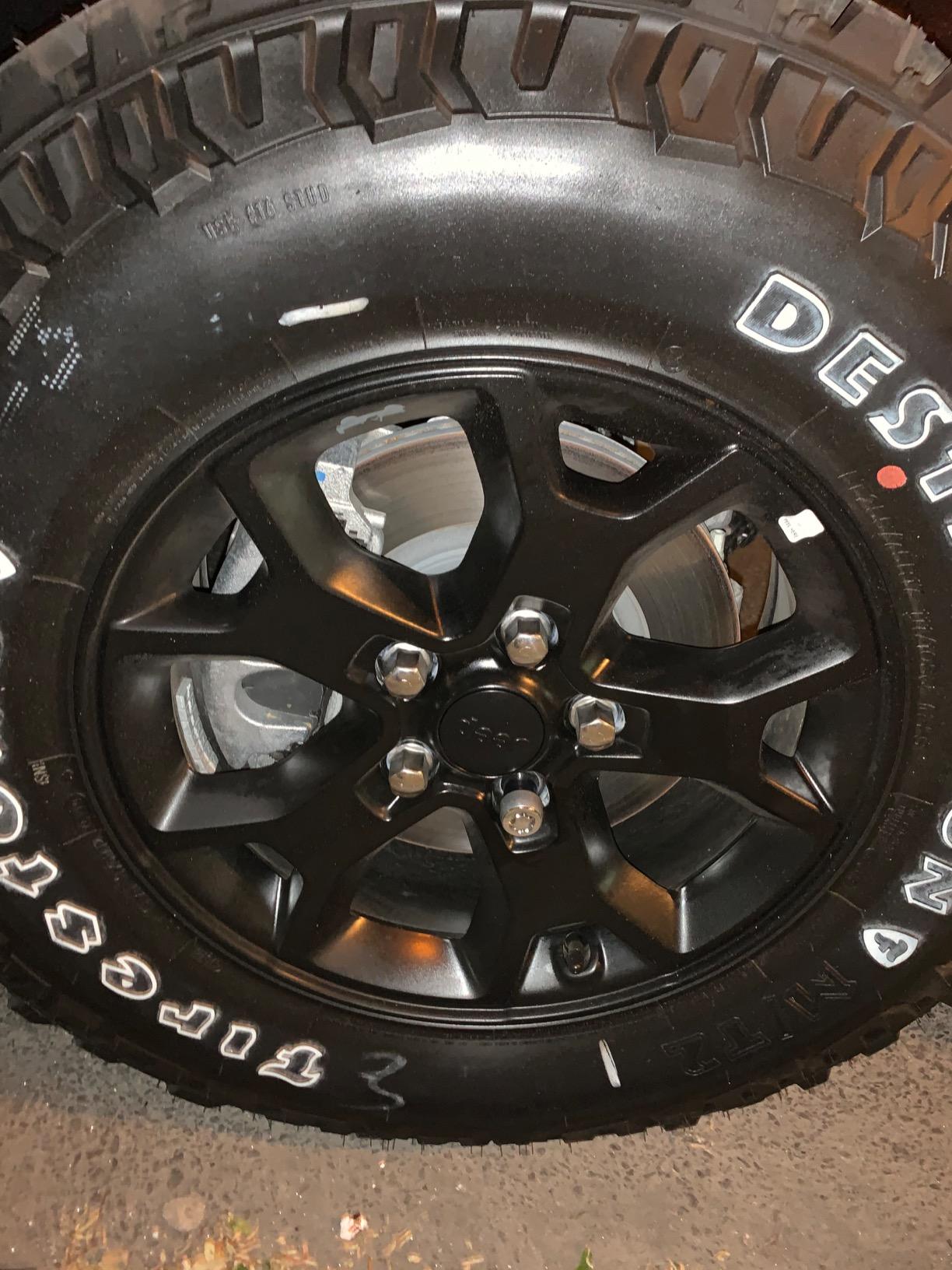 Amazon.com: Jeep Wrangler JL Wheel Lock Locking Lug Nut Kit Mopar OEM ...