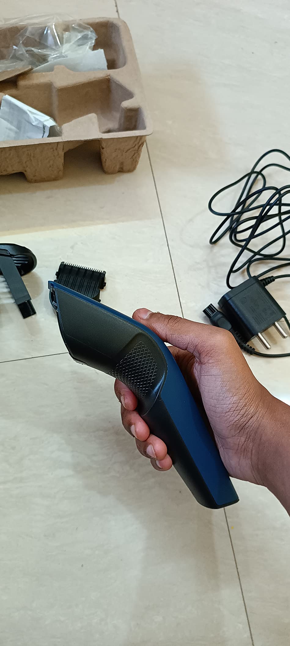 Philips Hair Clipper (Corded) with 13 Length Settings,(3505/15) 41 mm ...