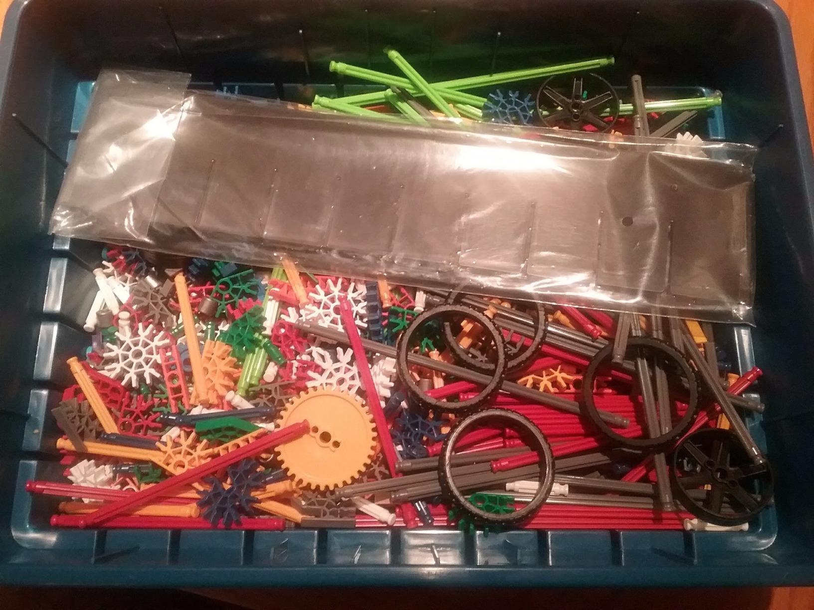 Amazon.com: K'NEX Education Large Maker's Kit