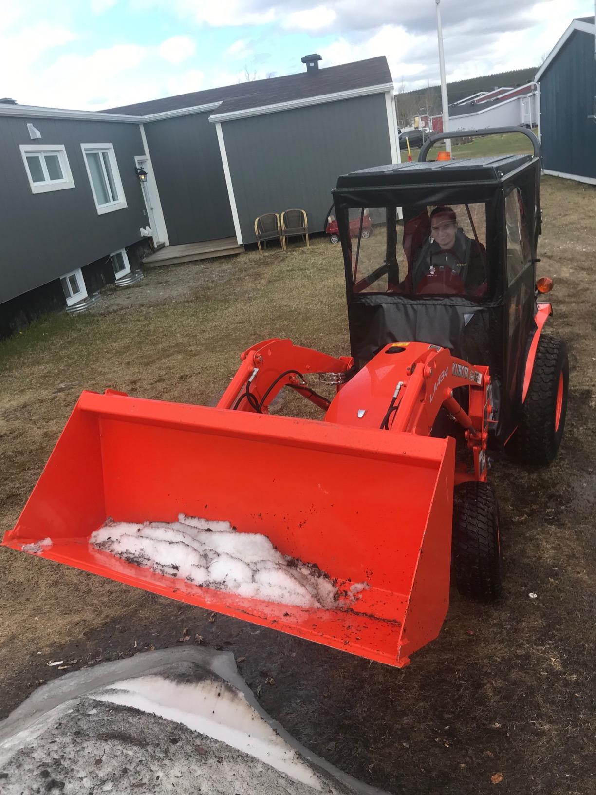 Hardtop Cab Enclosure for Kubota B2301 and B2601 Tractors : Amazon.ca ...