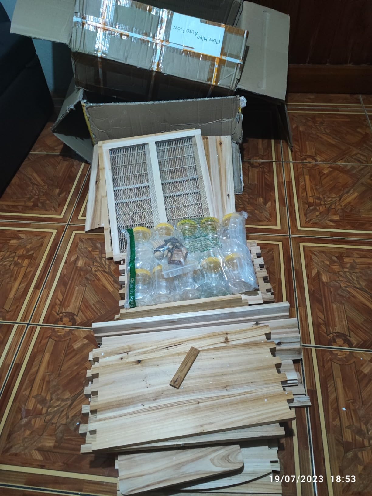 Amazon.com: Flow Hive Beehive, Honey Flow Hive 2 Beehive Complete Kit ...