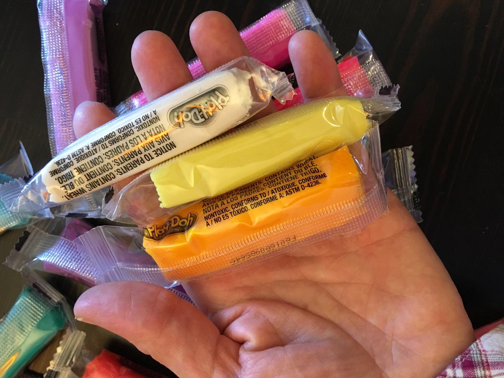 Amazon.com: Play-Doh Box o' Color Set : Toys & Games