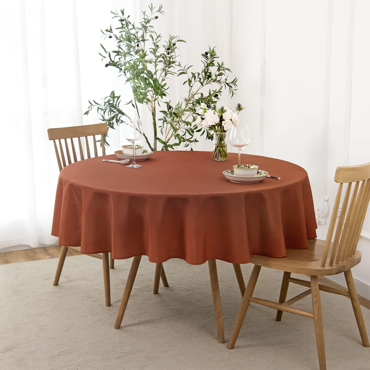 Amazon.com: maxmill Round Slubby Textured Tablecloth Spill-Proof ...