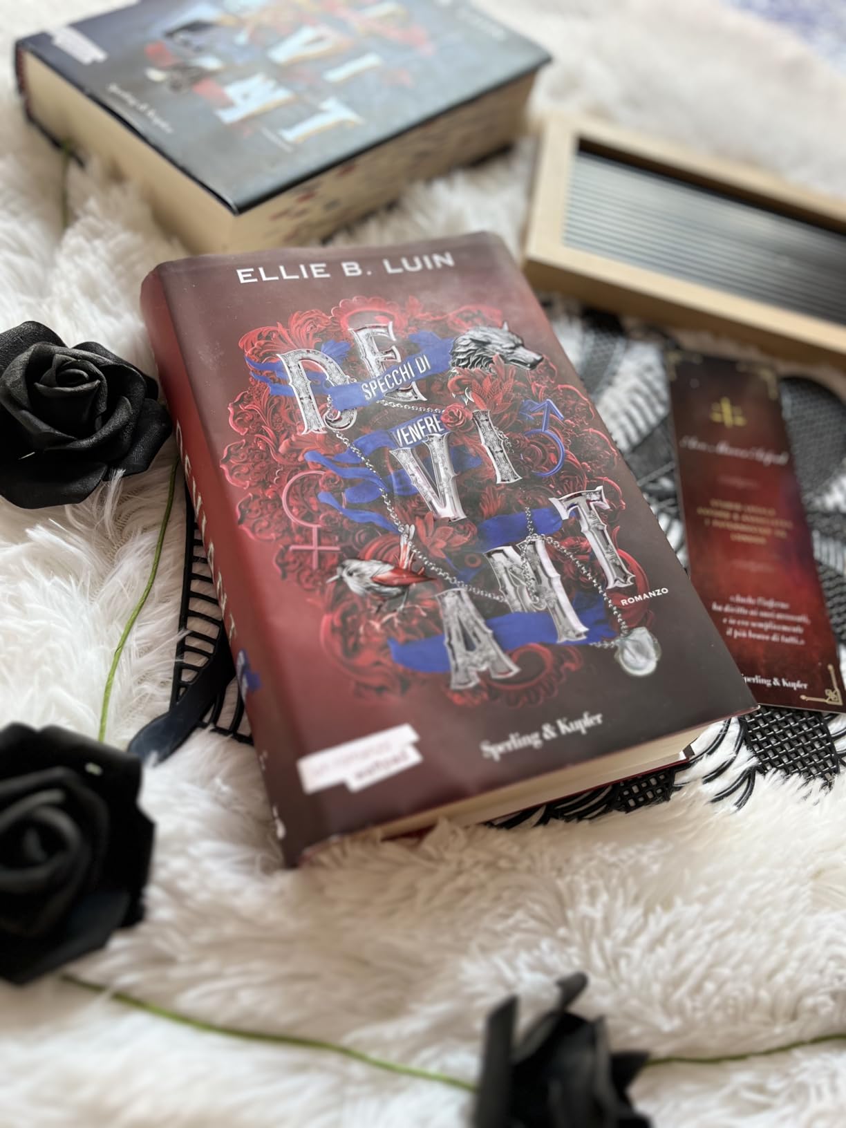 Deviant. Specchi di Venere (Vol. 2) : Ellie B. Luin: Amazon.it: Libri