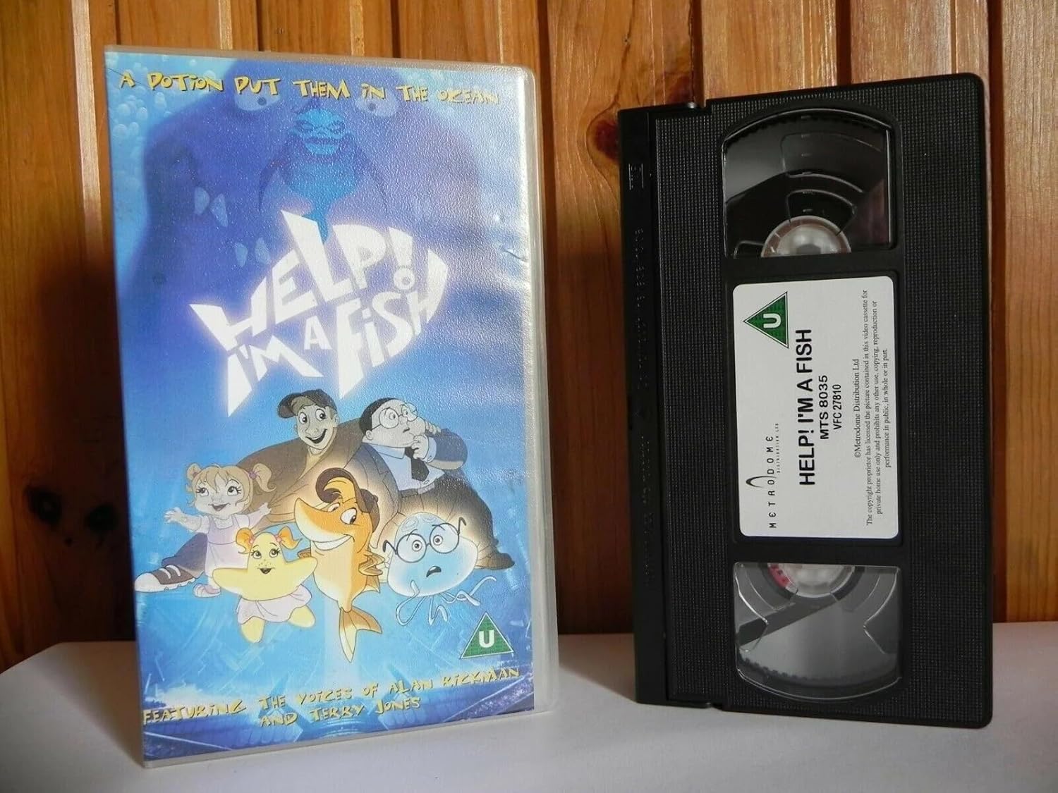 Help I'm A Fish (Animated) [VHS] [2001] : Amazon.ca: Movies & TV Shows