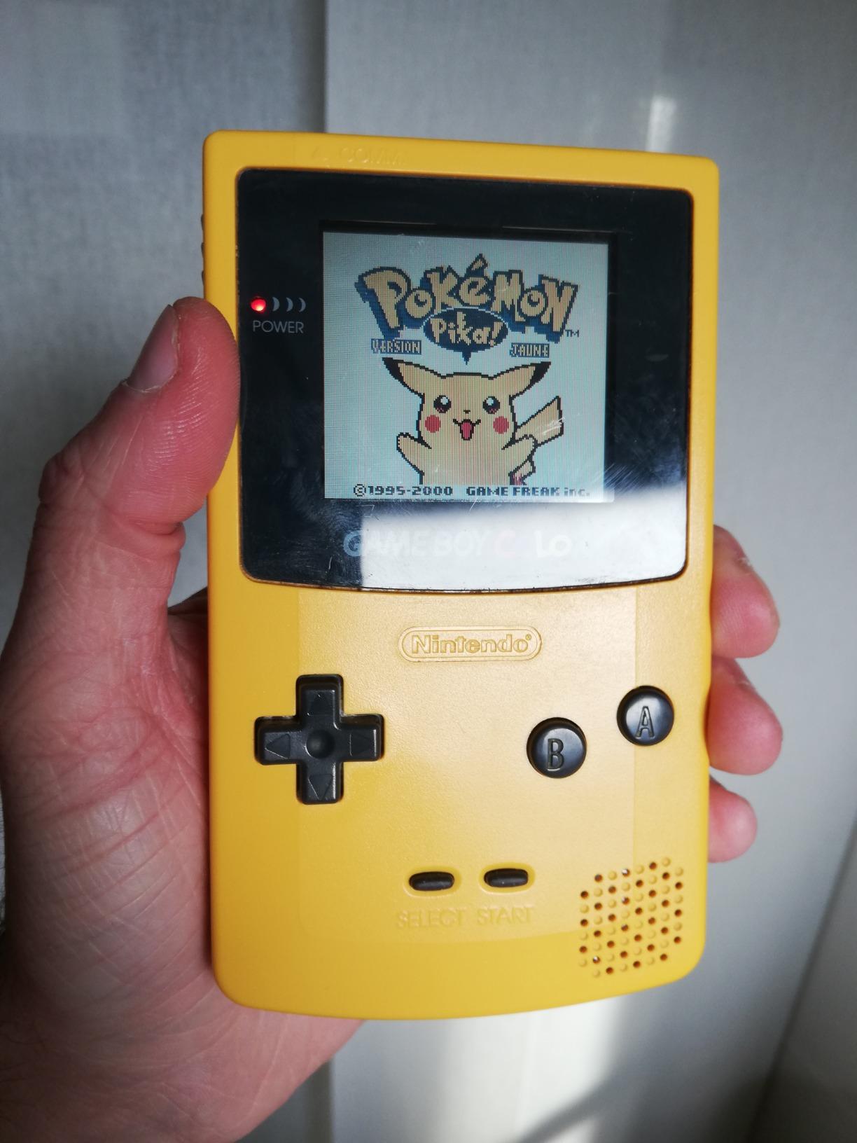 Pokémon jaune édition spéciale Pikachu : Amazon.fr: Jeux vidéo