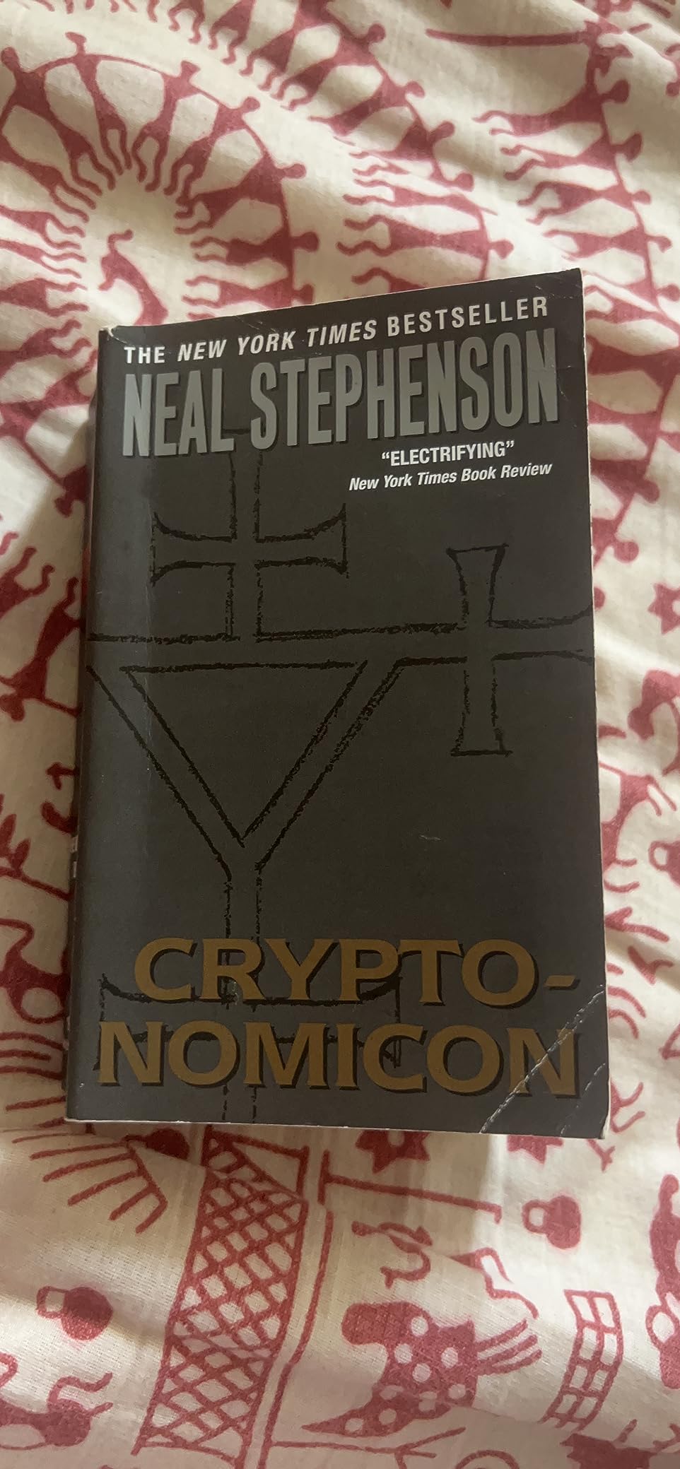 Cryptonomicon : Stephenson, Neal: Amazon.in: Books