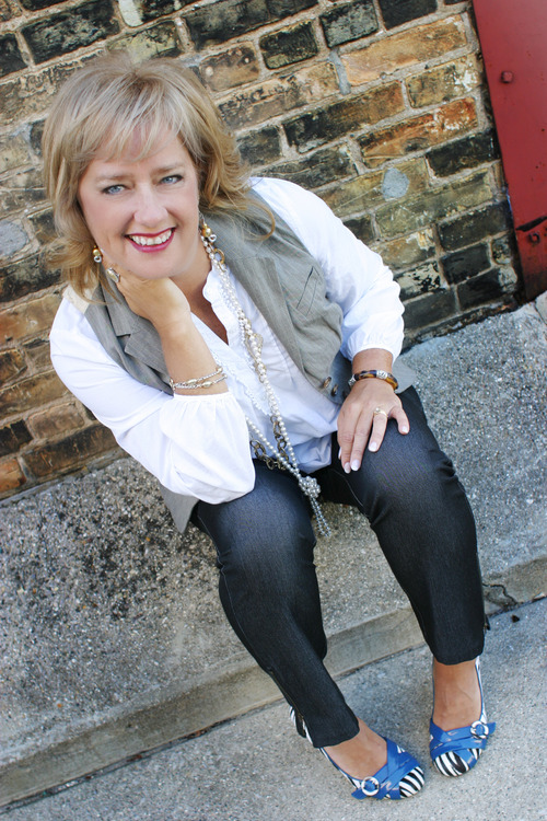 Amazon.com: Laura Laffoon: books, biography, latest update
