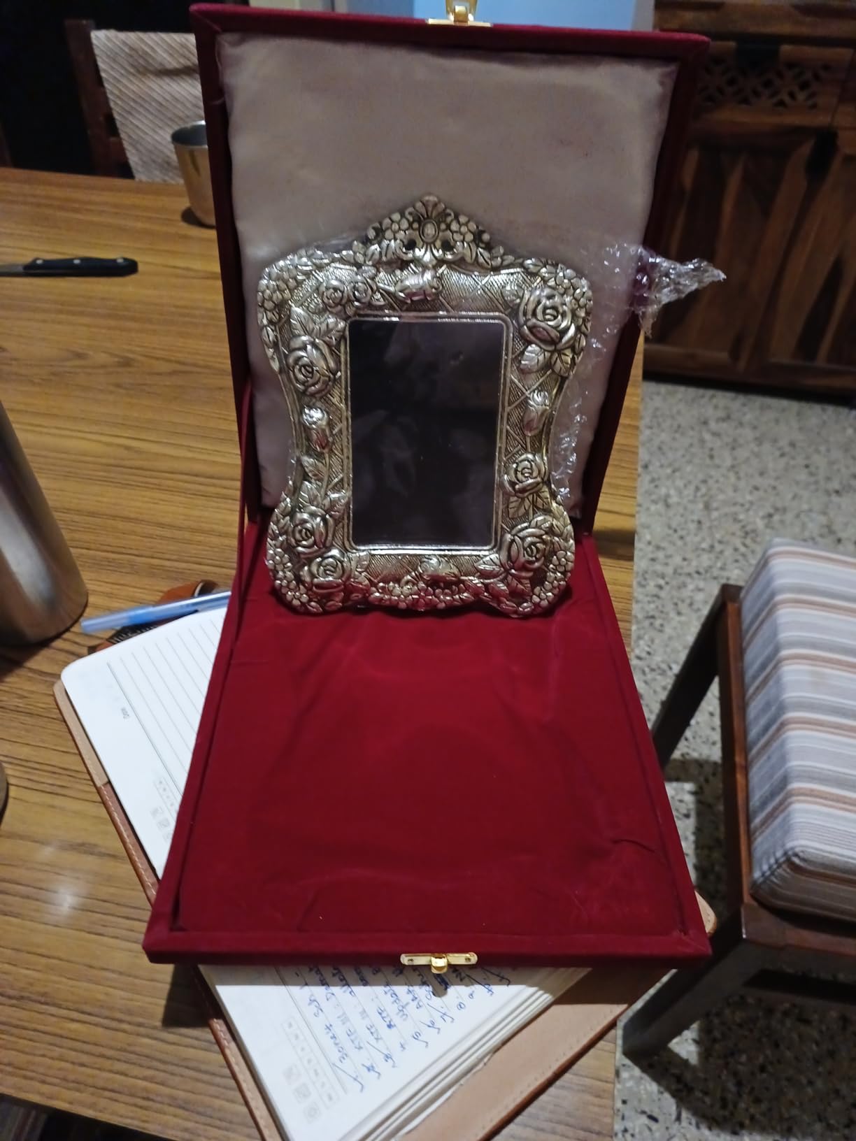 INTERNATIONAL GIFT® Silver Photo Frame Oxidized Finish with Beautiful ...