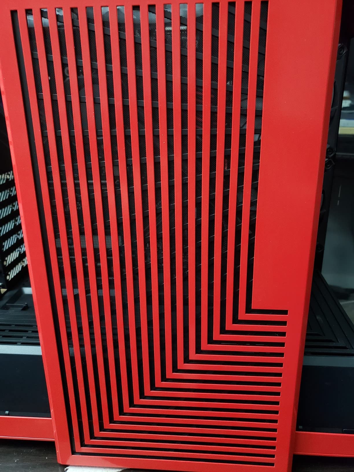 $25/mo - Finance HYTE Y40 Modern Aesthetic Panoramic Tempered Glass Mid ...