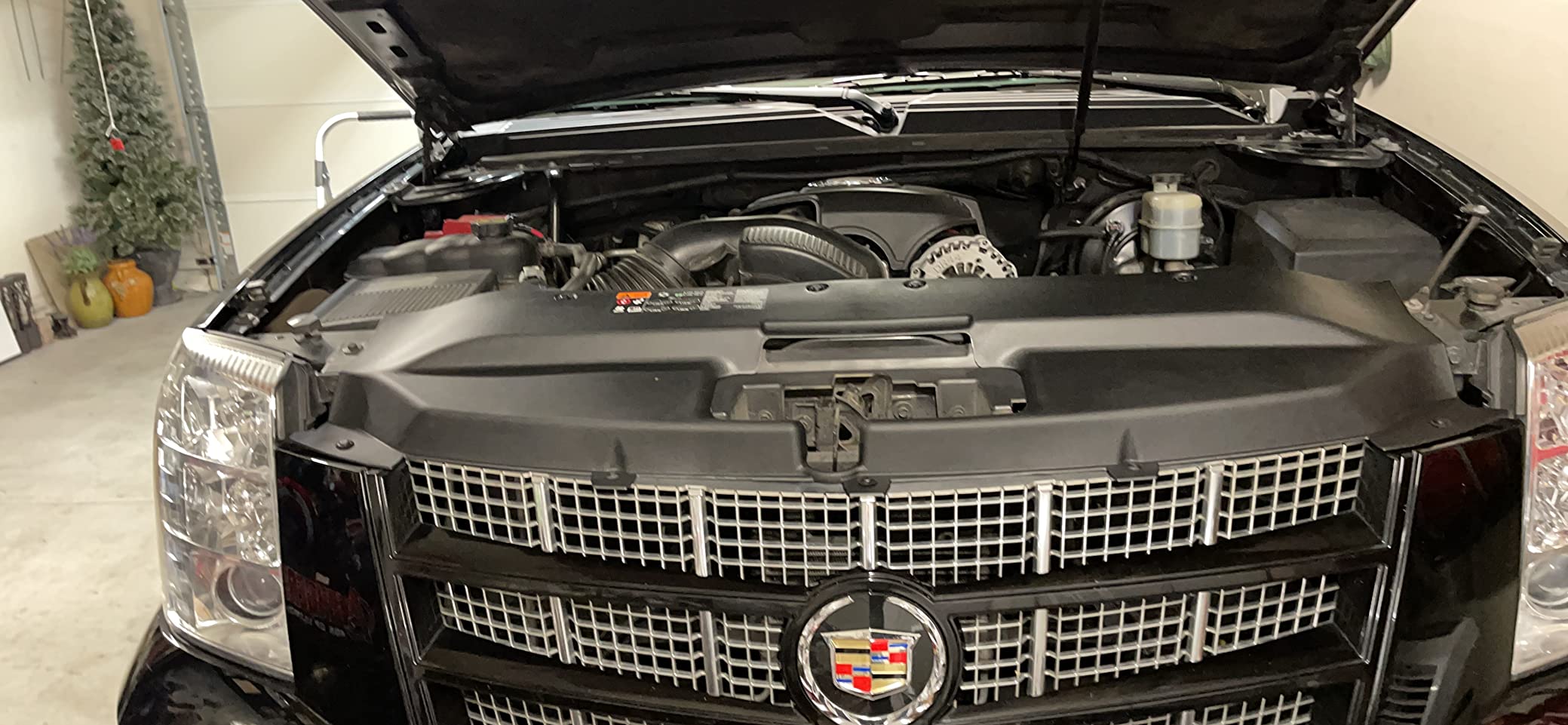 Amazon.com: Genuine GM 22737375 Radiator Air Baffle, Upper : Automotive