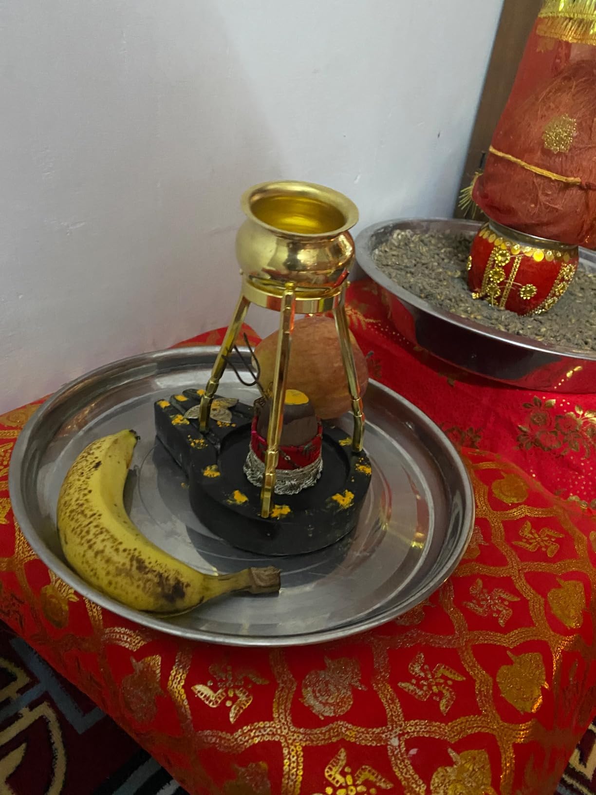 NEETU ARTS Brass Round Shape Abhishek Stand Set For Shivling Abhishek ...