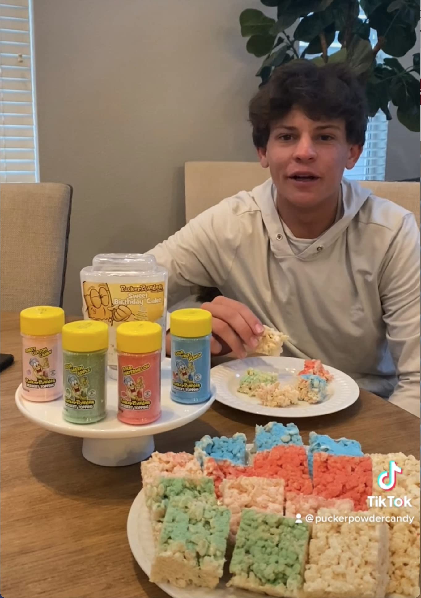 Snapklik.com : Pucker Powder Dessert Topping Assortment Pack - Candy