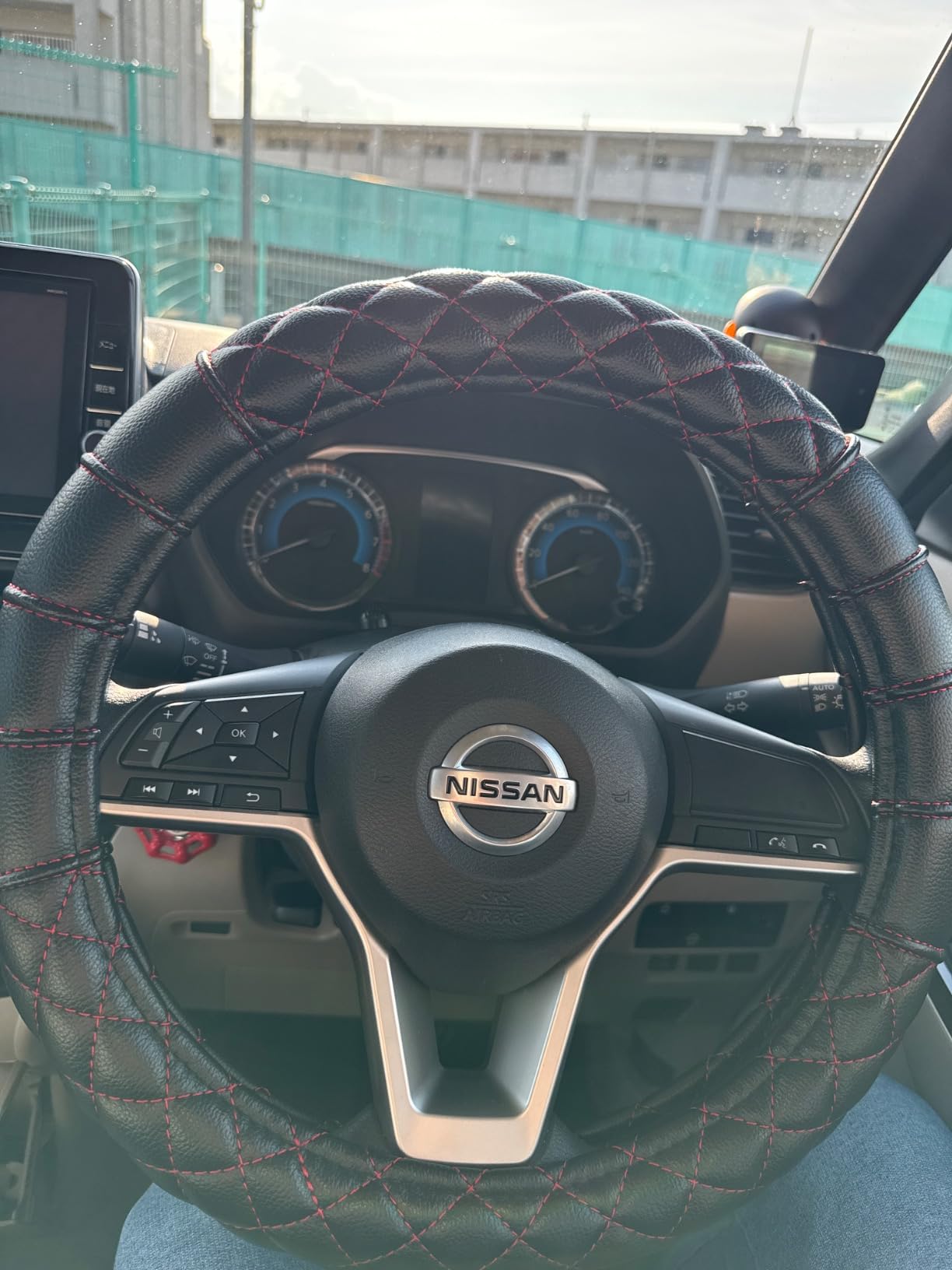 Amazon.co.jp: ボンフォーム(BONFORM) ダイヤキルト柄ハンドルカバー ブラック Sサイズ キルティング風 細巻き・対称リング 36.5〜37.9cm 6770-01BK ...