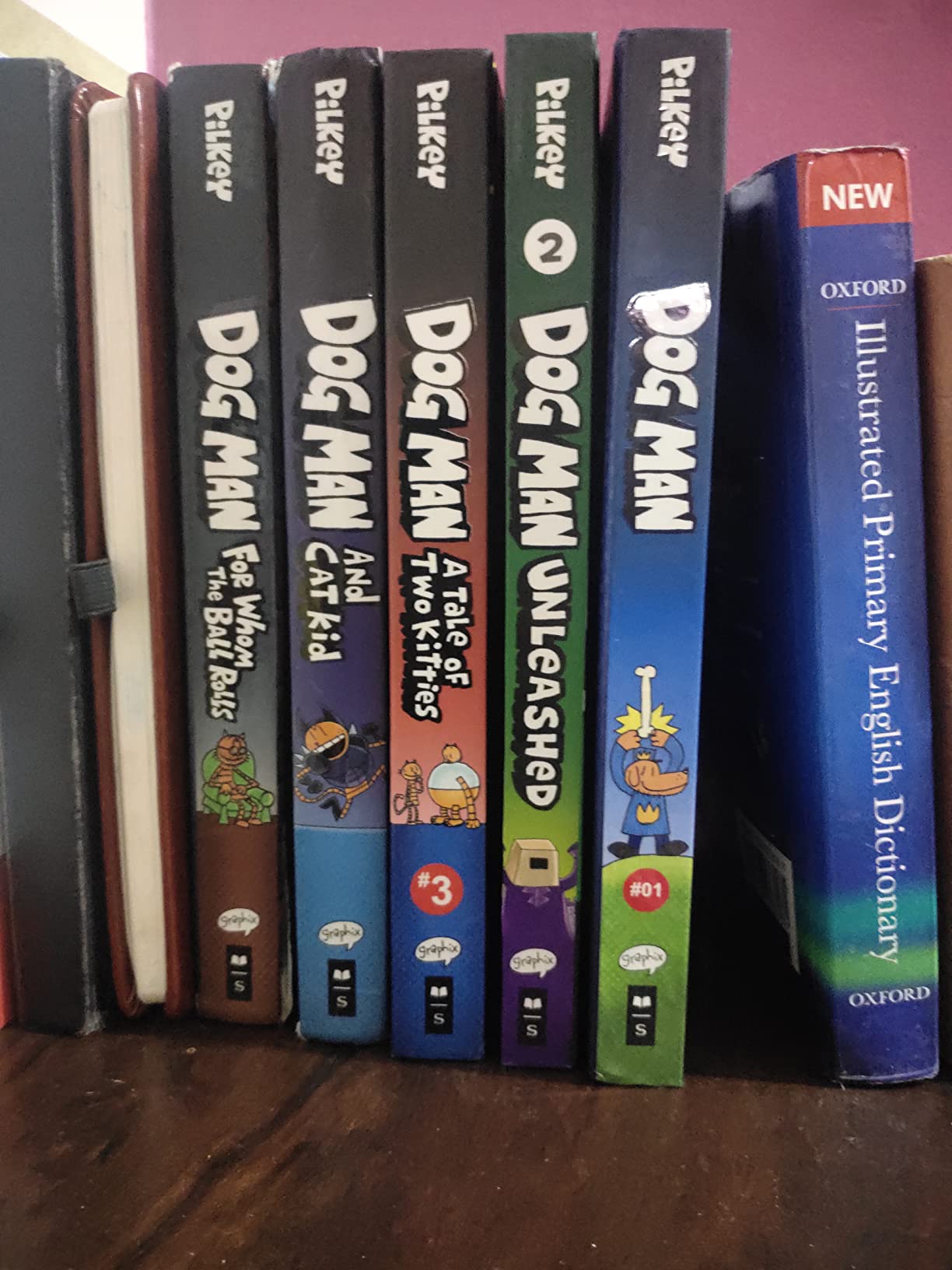 Dog Man Boxed Set (3 Books) : Dav Pilkey: Amazon.in: Books