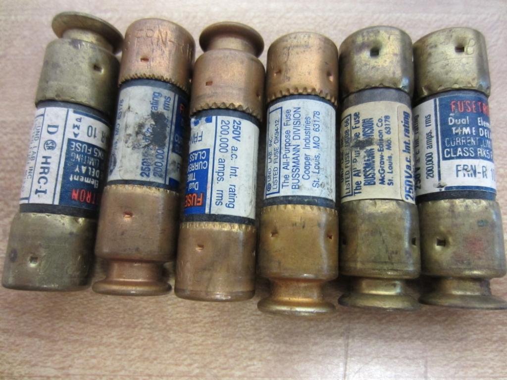 Amazon.com: Fusetron FRN-R-10 Cooper Bussmann Fusible FRNR10 (paquete ...