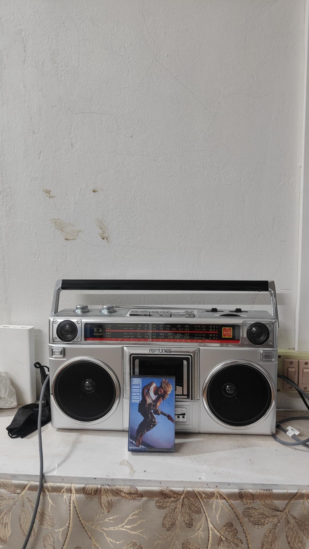 Riptunes Boombox Radio Cassette Player Recorder, AM/FM -SW1/SW2 Radio ...
