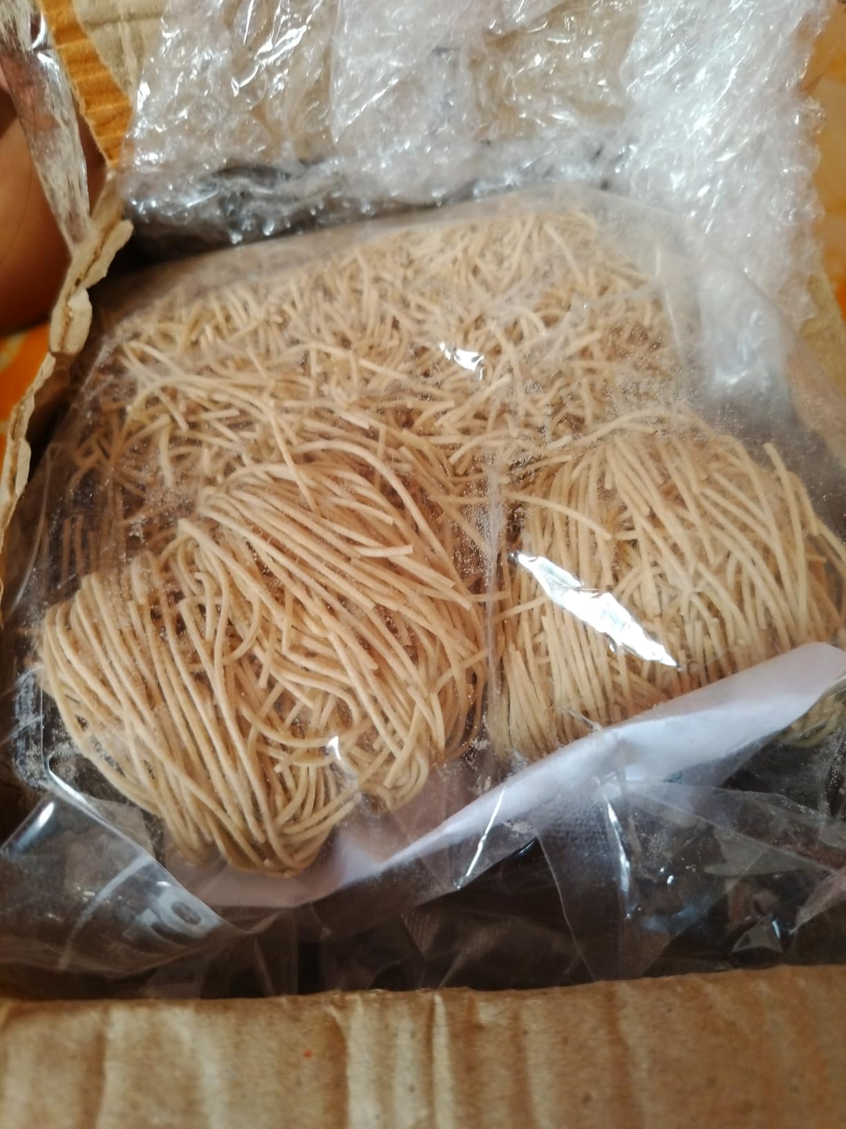 Treato Noodles Exclusive Thin Aata Chow Chowmein 6 Folded Pieces Packet ...