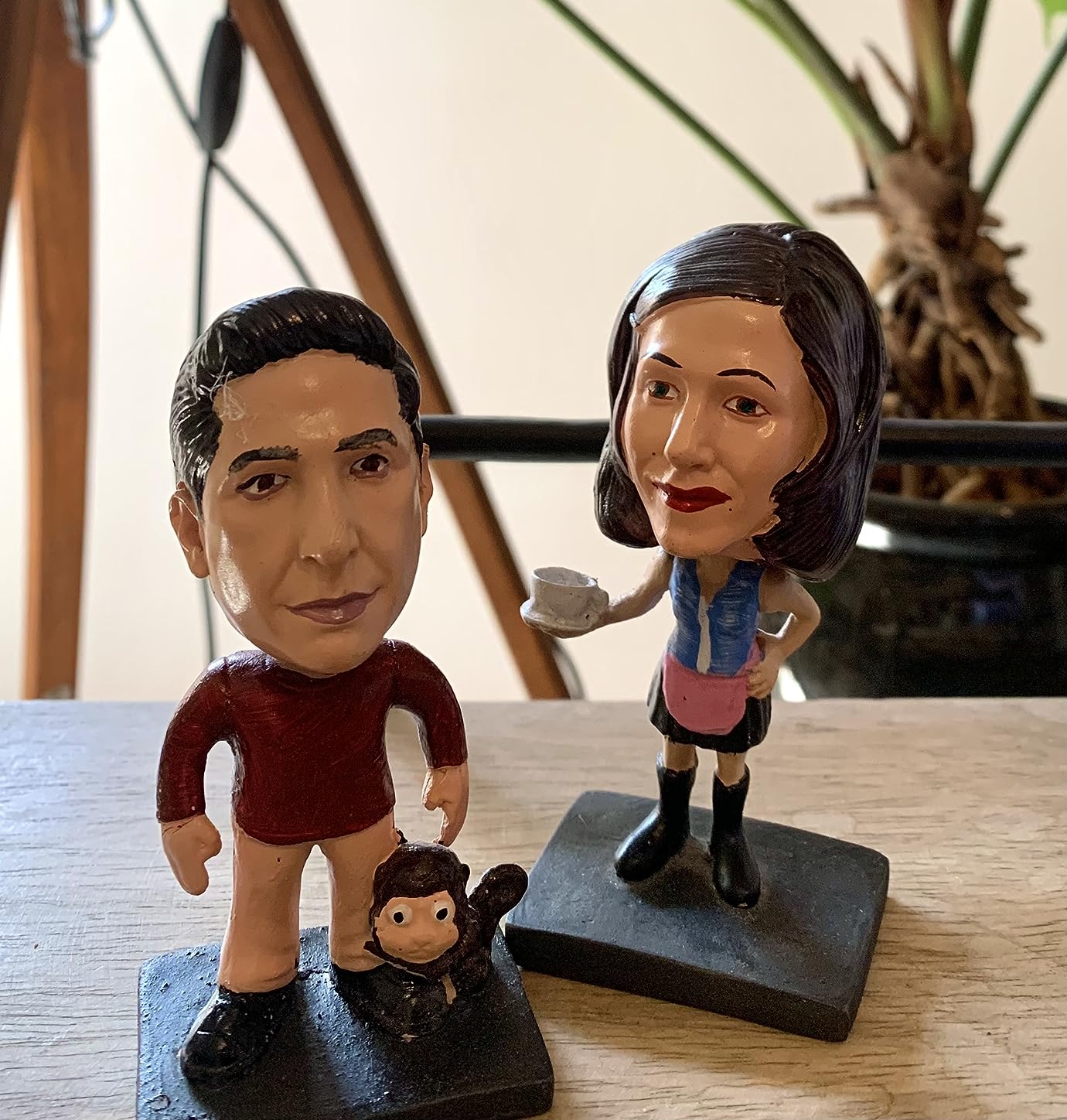 Joey Tribbiani Bobblehead from F.R.I.E.N.D.S. | 10 cms | Resin | Action ...