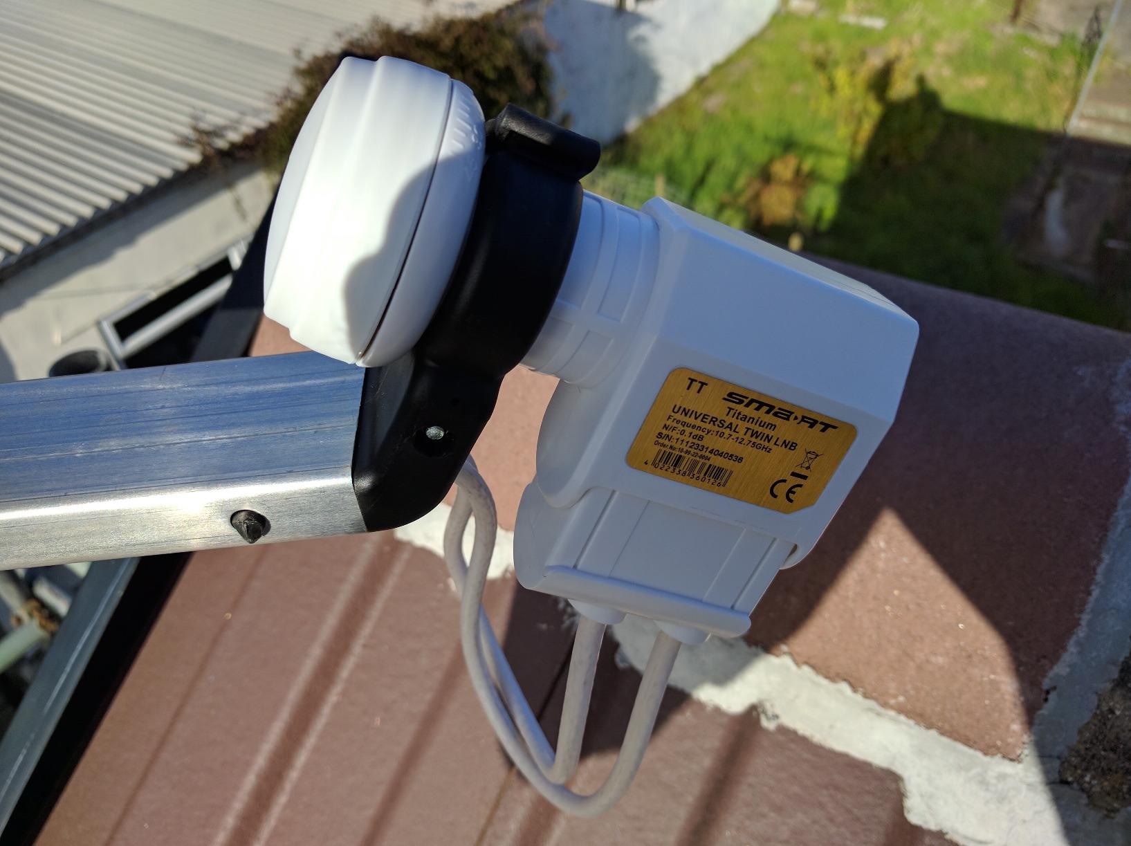 Smart Twin universal LNB TT titanium edition: 0.1 dB, diameter 40 mm ...