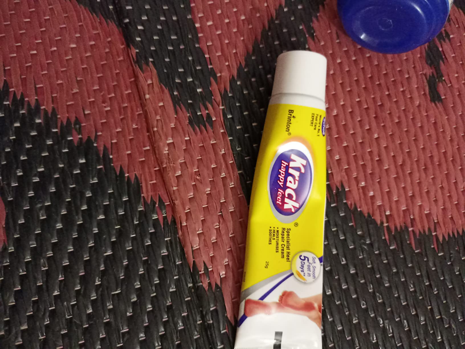 Krack Heel Repair, Ayurvedic Foot care cream, 25 Gm, Pack of 2 : Amazon ...