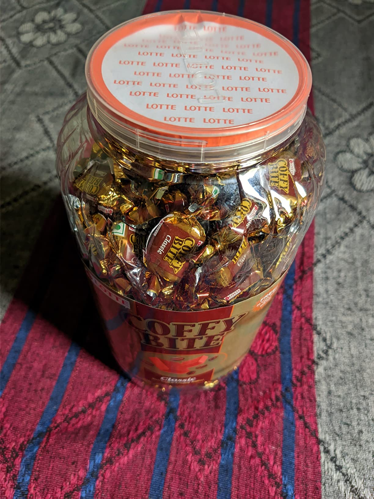 Lotte Coffy Bite Classic Jar, 836gm (760g+76g Free) : Amazon.in ...