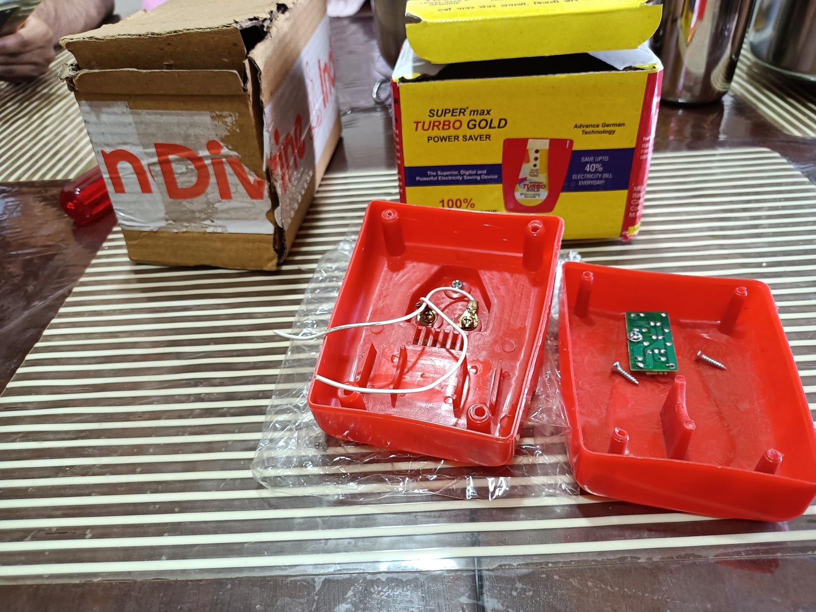 Supermax Turbo Gold Power Saver, Saves up to 40% Electricity Bill ...