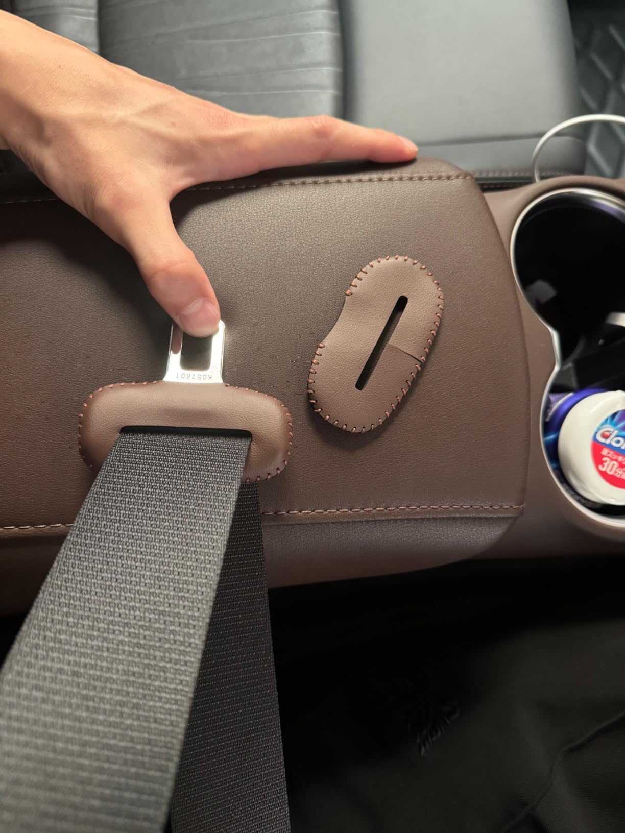 Amazon | 新型 ハリアー 80系 本革シートベルトカバー バックルカバー 本革 異音防止 傷防止 本皮レザーカバー 内装 カスタム キャッチャー ドレスアップ WeCar | シート ...