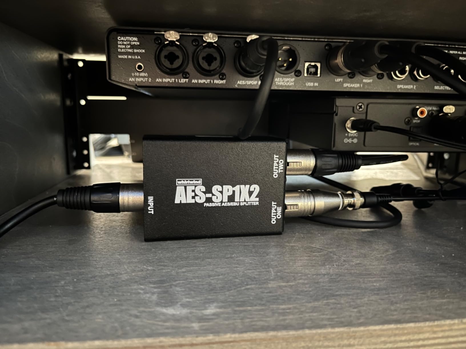 Amazon.com: Whirlwind AES-SP1X2 AES/EBU Splitter : Musical Instruments