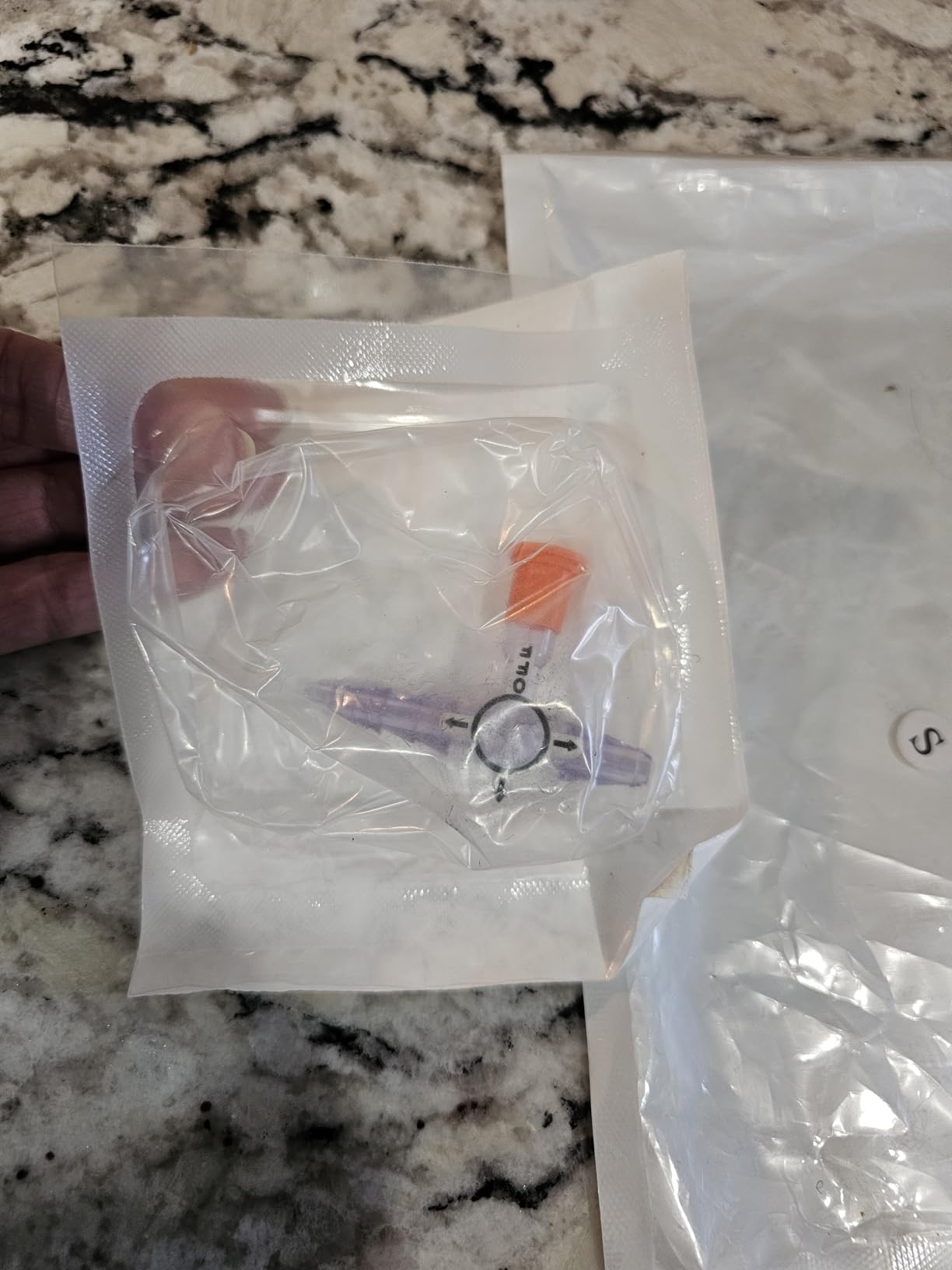 Amazon.com: Icu Medical Inc - ICUM9000EA - Lopez Valve Closed Enteral ...