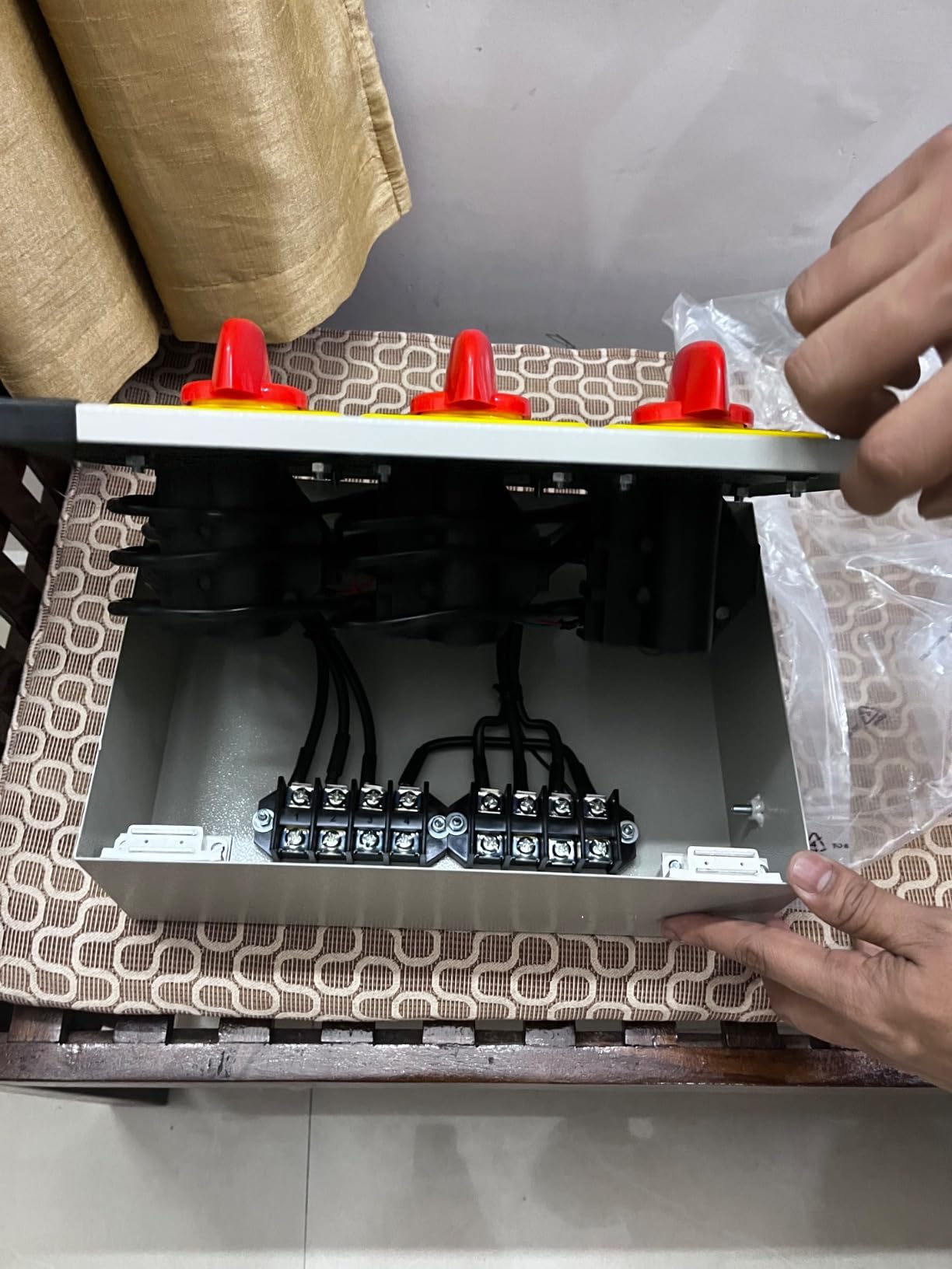 Salzer Electronics Rotary Switch, 63Amps, Phase Selector with CLOSURE 1 ...