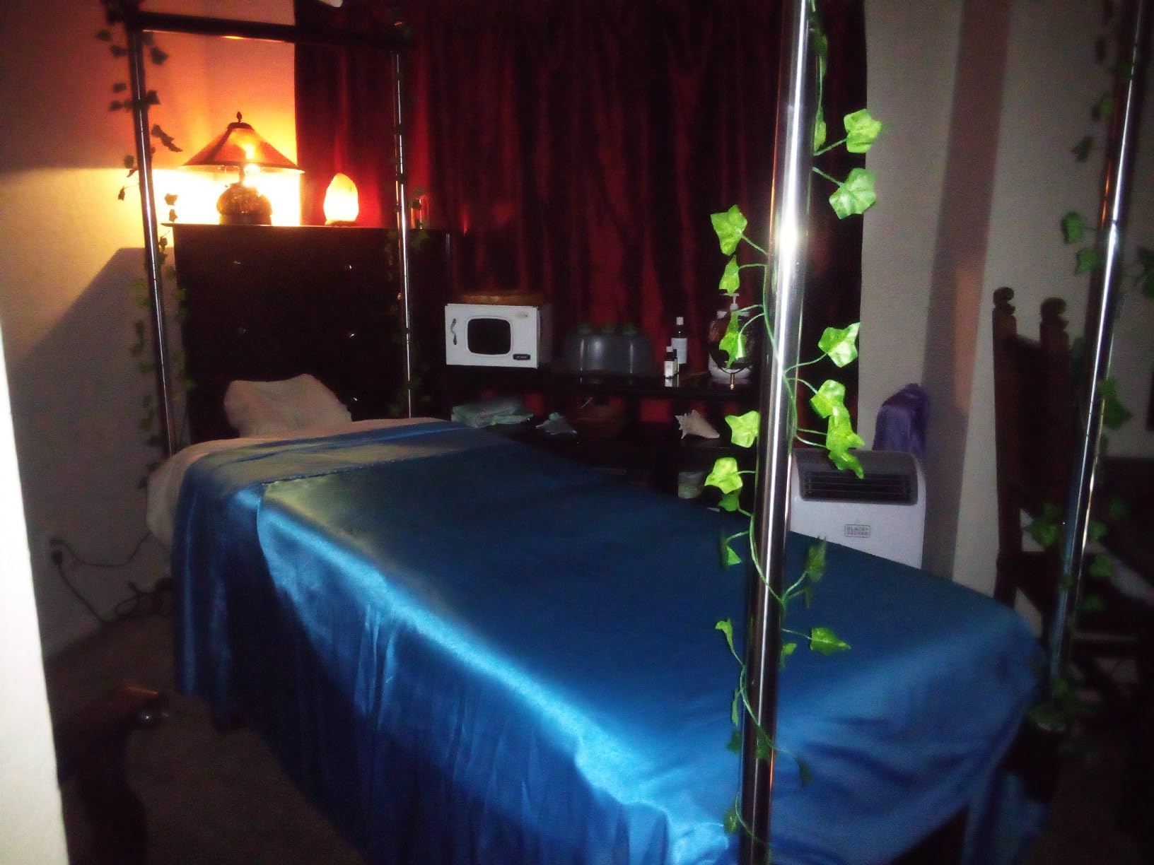 Amazon.com: A&A Ashiatsu Massage Table | Durable | with Handle Bars ...