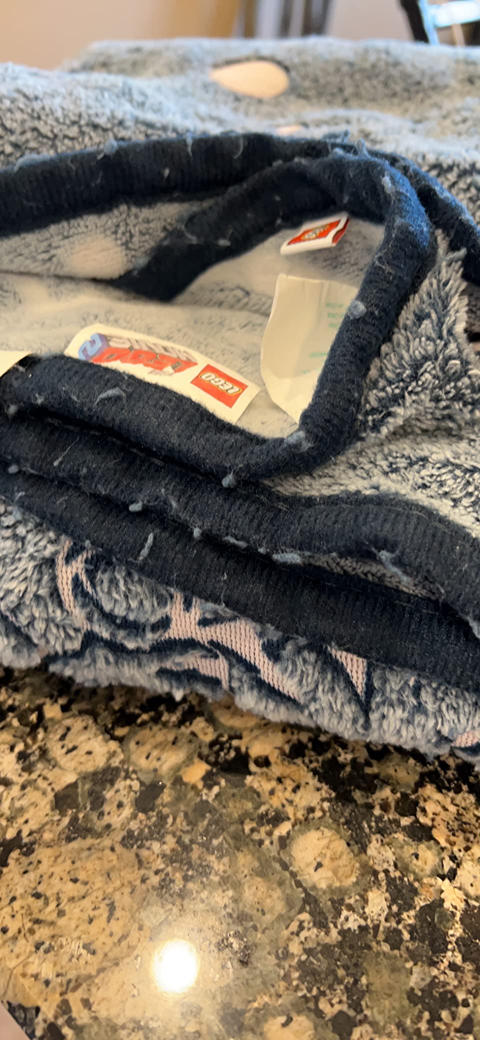 Amazon.com: LEGO Movie 2 Glow in The Dark Throw Blanket Set ~ 2 Pc Room ...