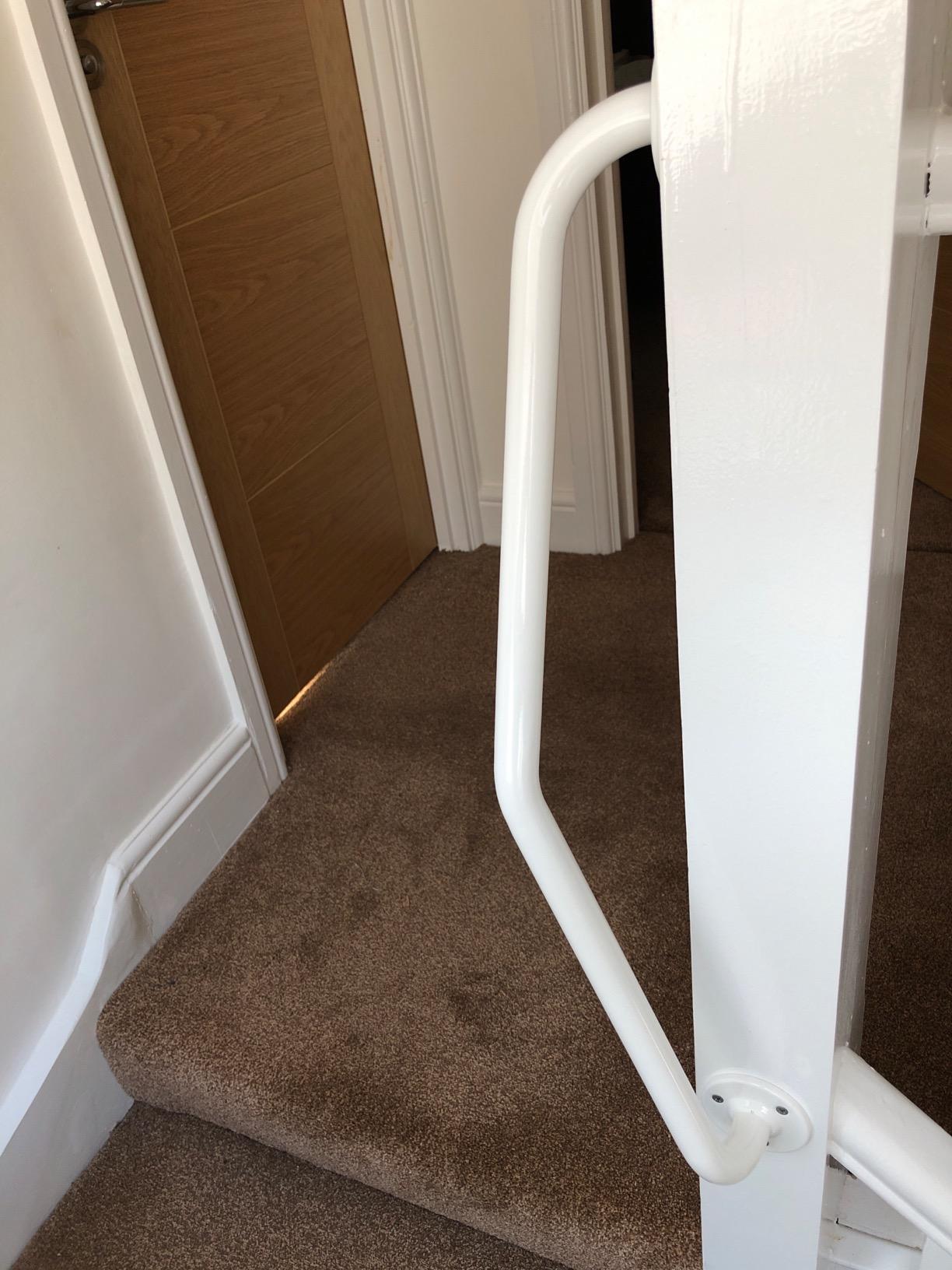 Craftmasters Newel Post 25mm Grab Rail Handle White Mild Steel Left ...