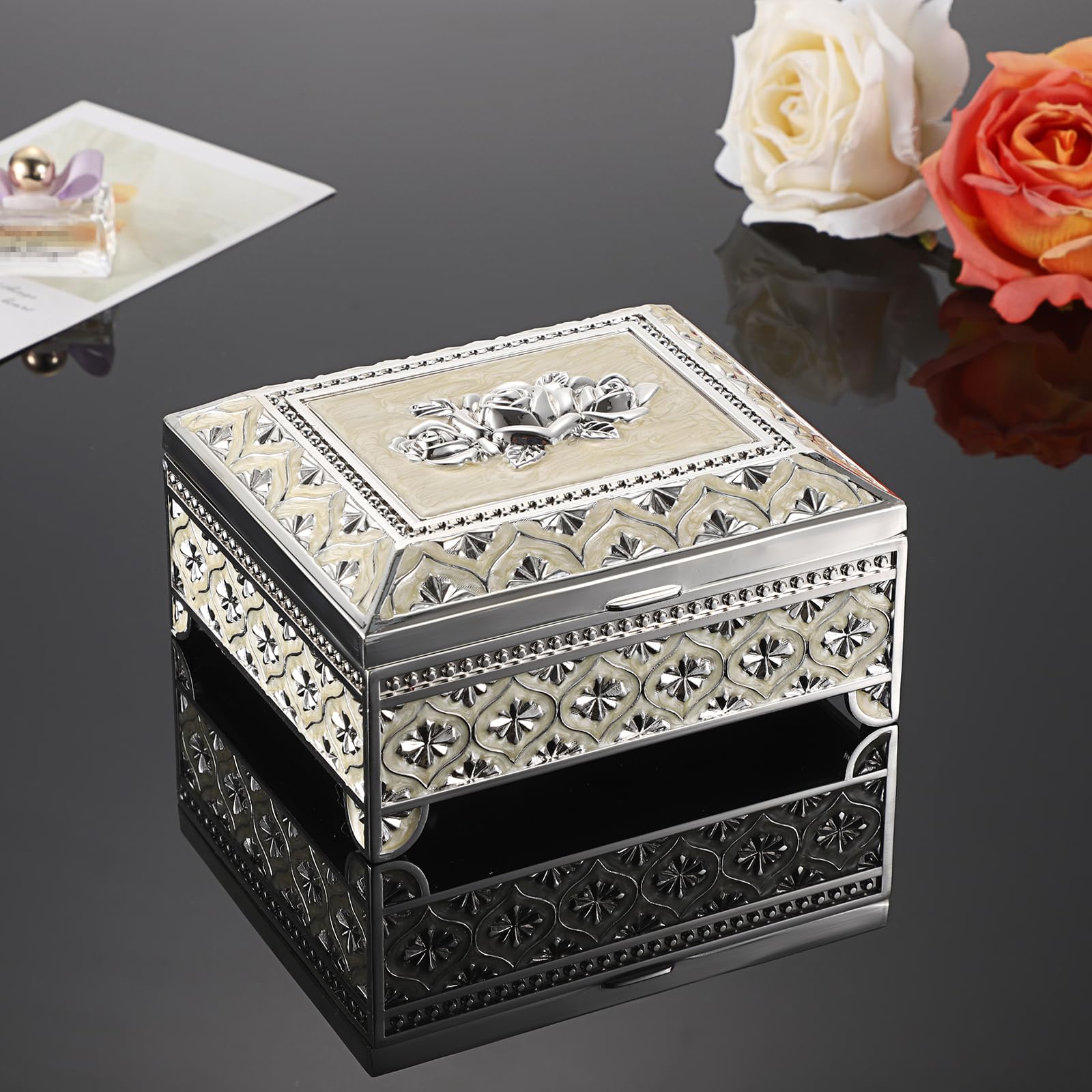 Hipiwe Vintage Metal Jewelry Box Floral Gorgeous Jewelry Trinket Box ...