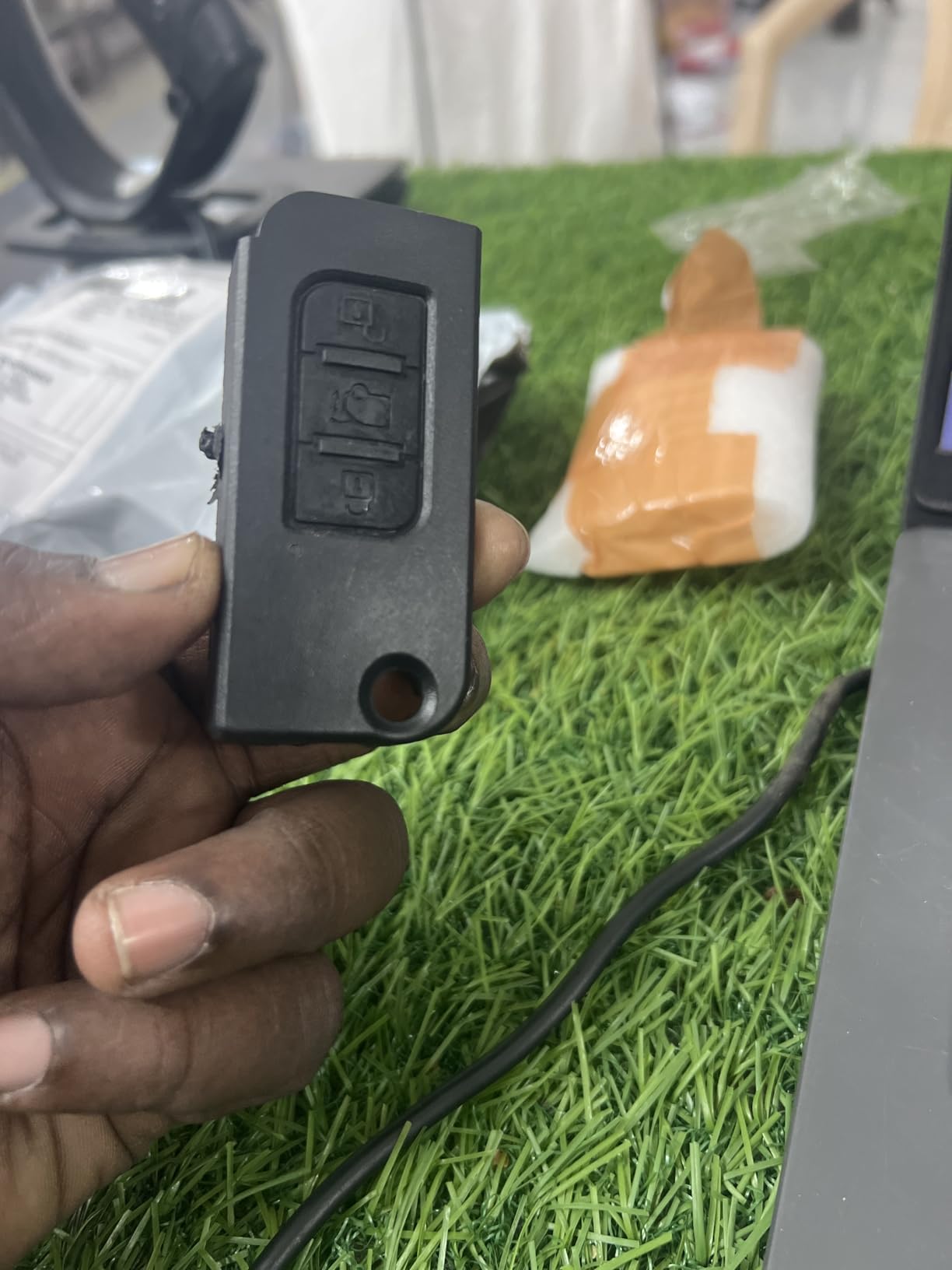 Key Shell, 3 Button Front Remote Key Shell, Compatible for: Mahindra ...