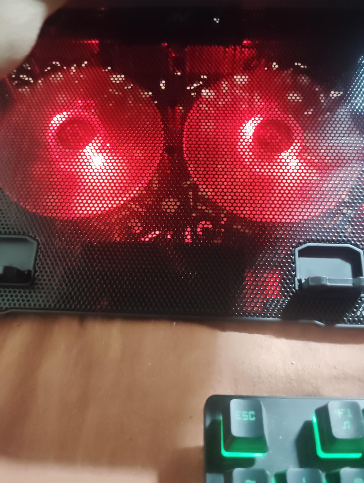 Ant Plus Dracula 20 Laptop Cooling Pad, Laptop Cooler with Mobile ...